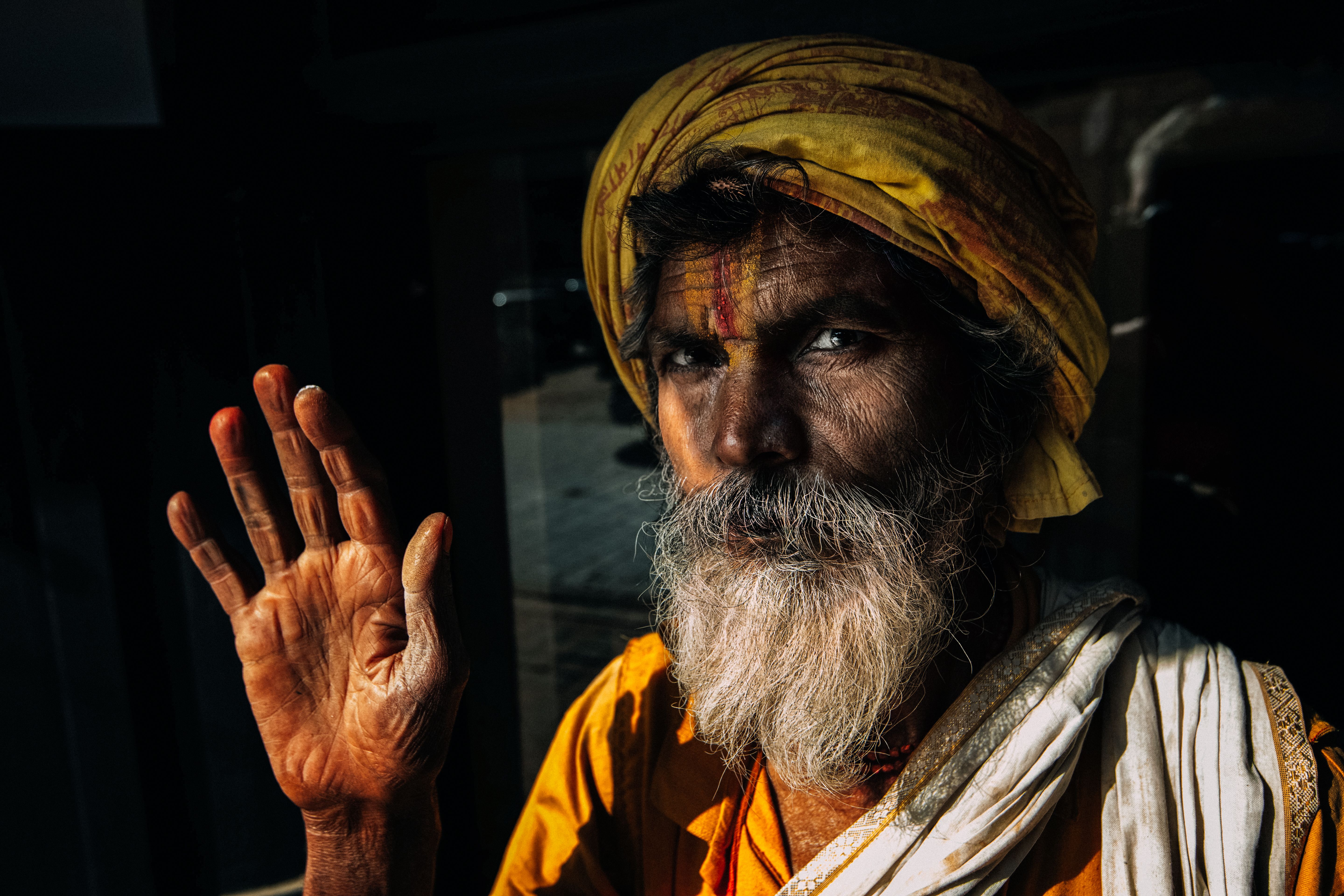 Senior ethnic man in traditional wear · Free Stock Photo