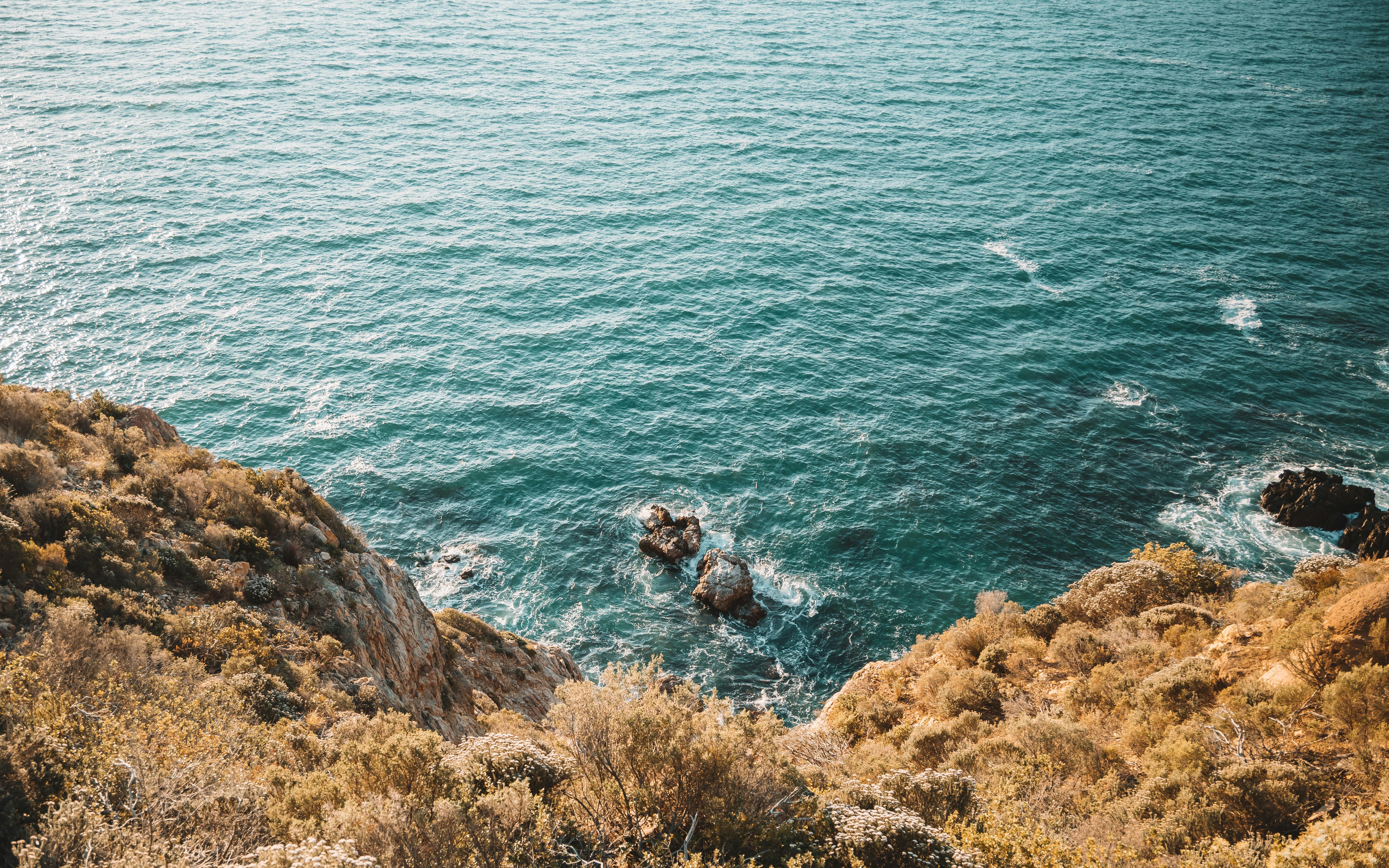 Sea View From the Cliff · Free Stock Photo
