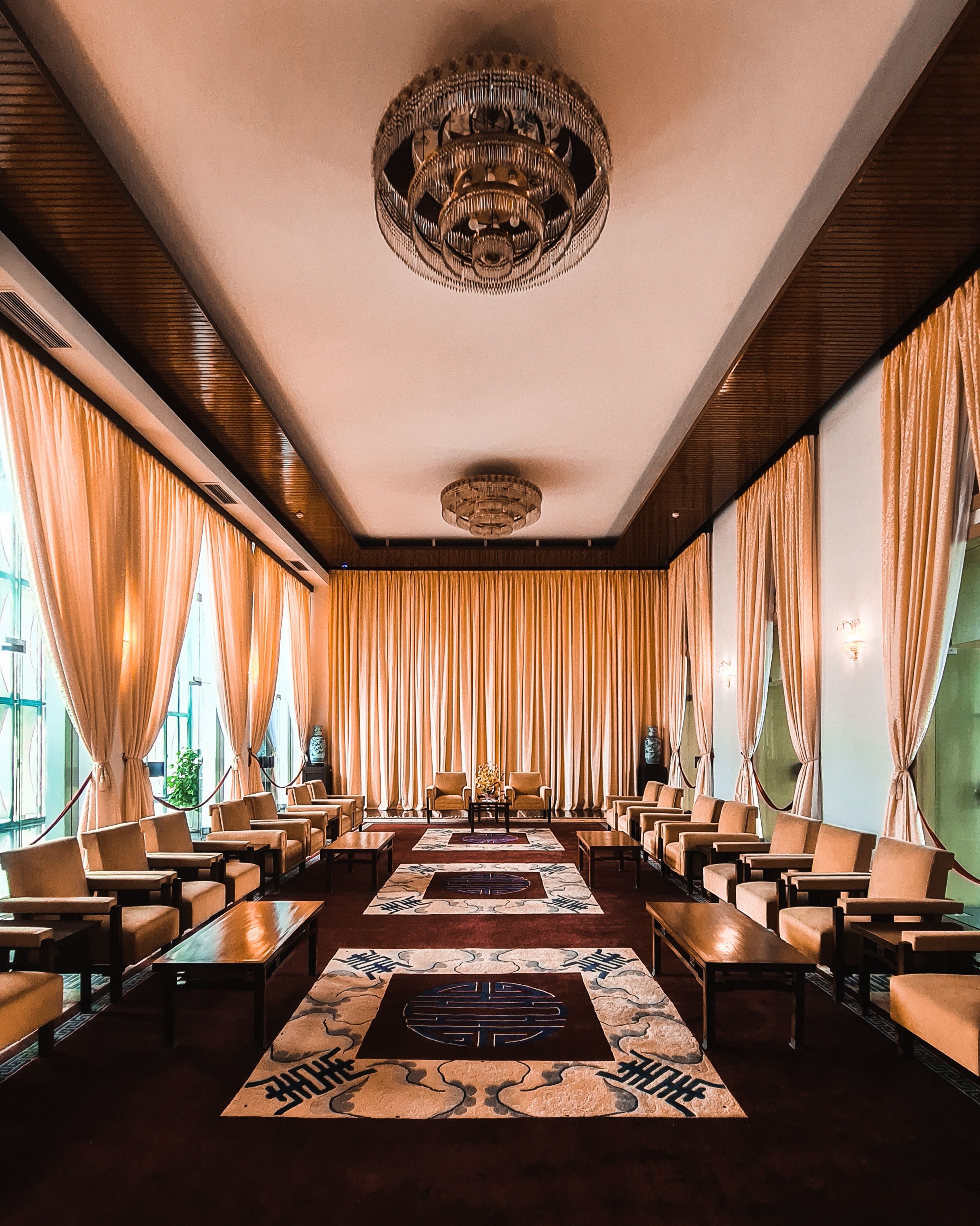 Luxury Design Lounge Room in Hotel · Free Stock Photo