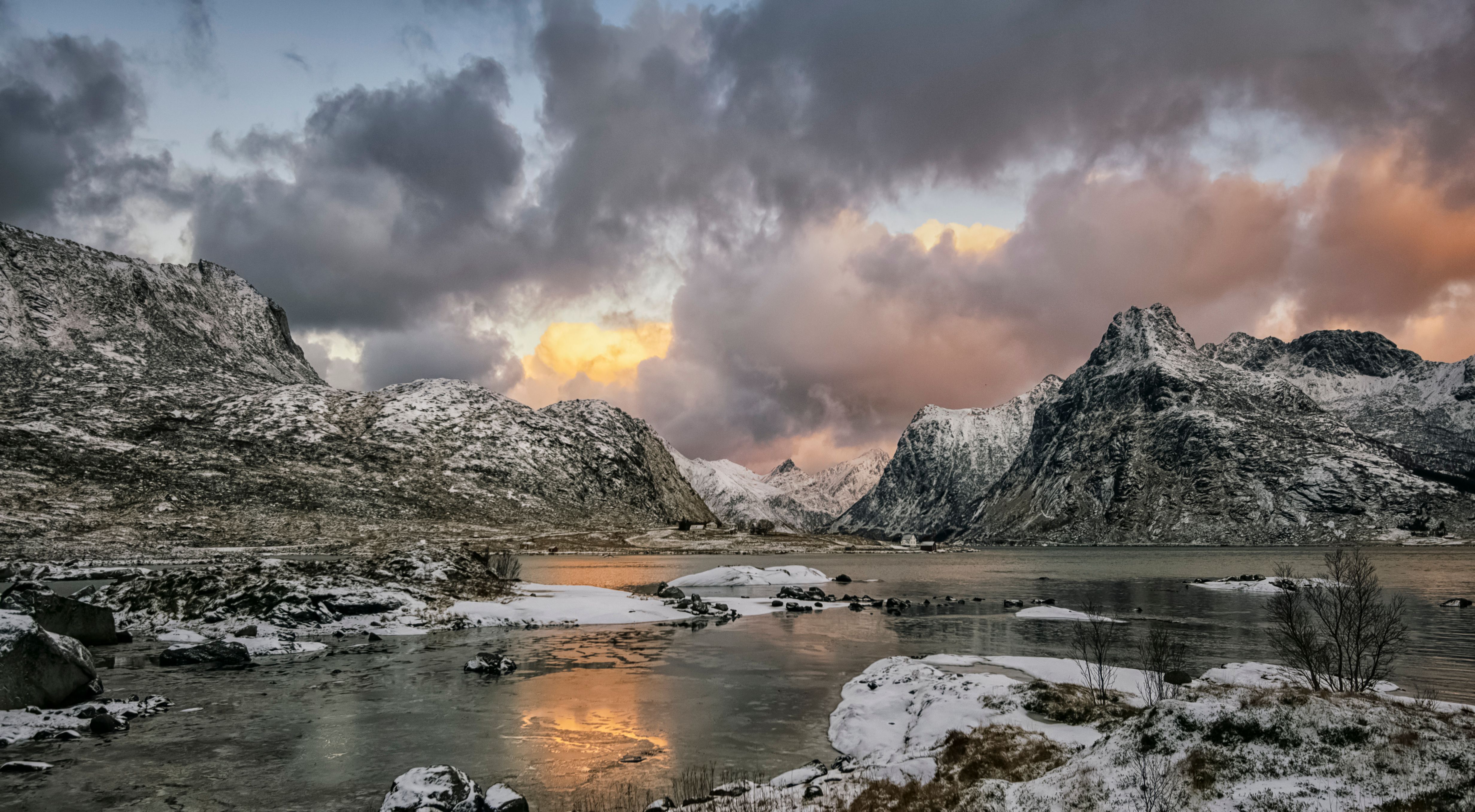 Freezing Lake Valley Between Mountains · Free Stock Photo