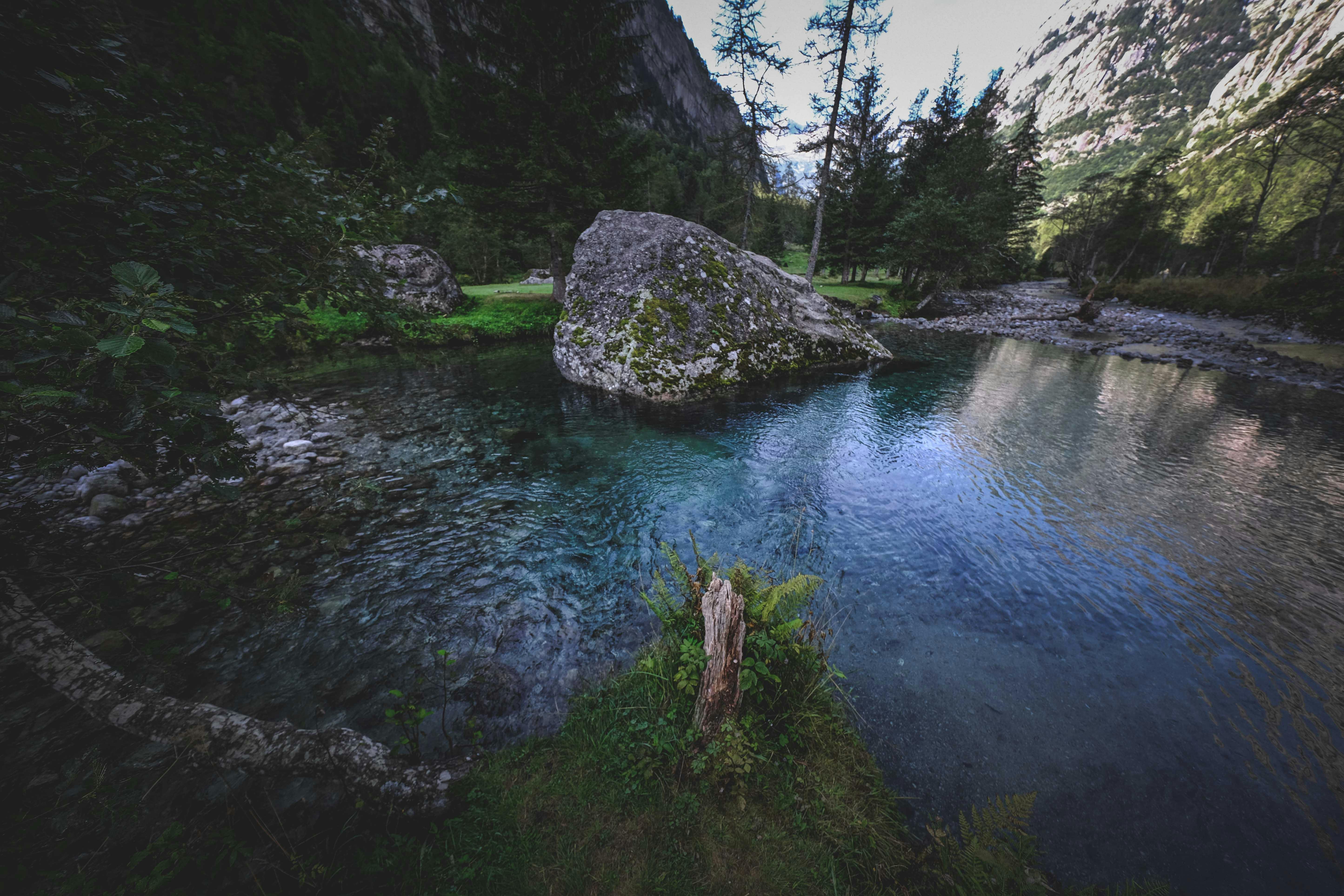 Calm river in mountain valley · Free Stock Photo