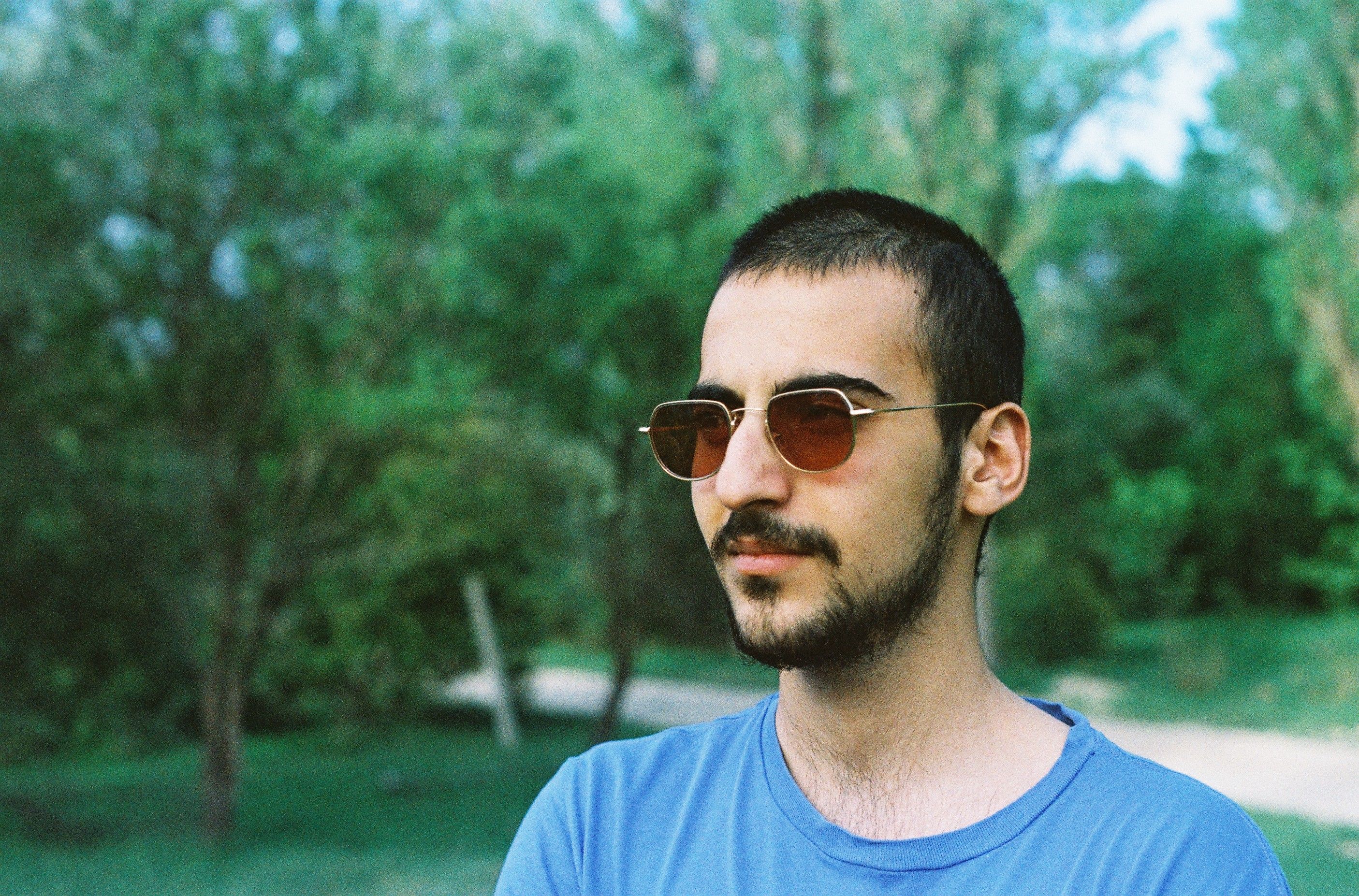 Shallow Focus Photography of Man Wearing Red Sunglasses · Free Stock Photo