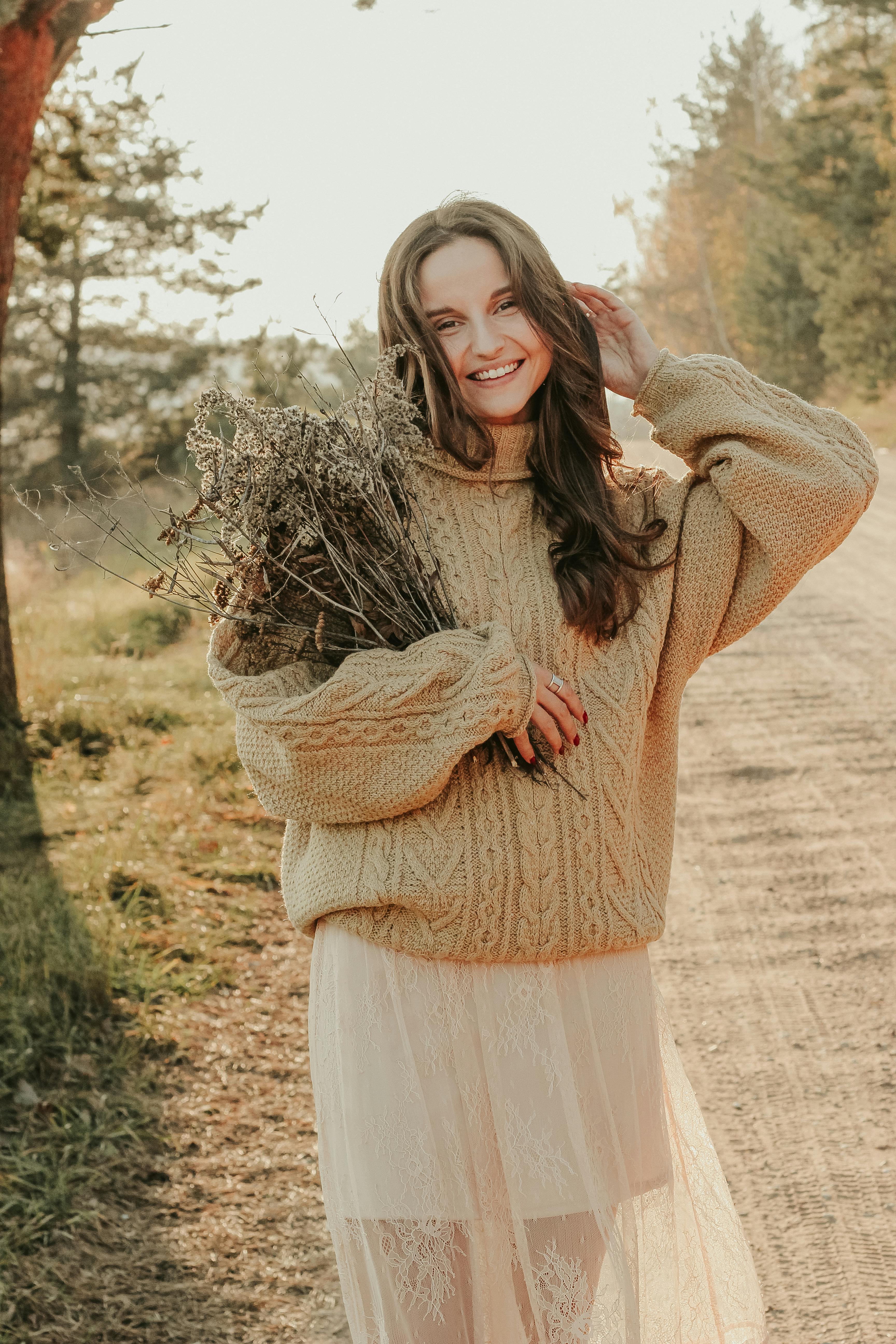 Country Girl Smiling Photos, Download The BEST Free Country Girl ...