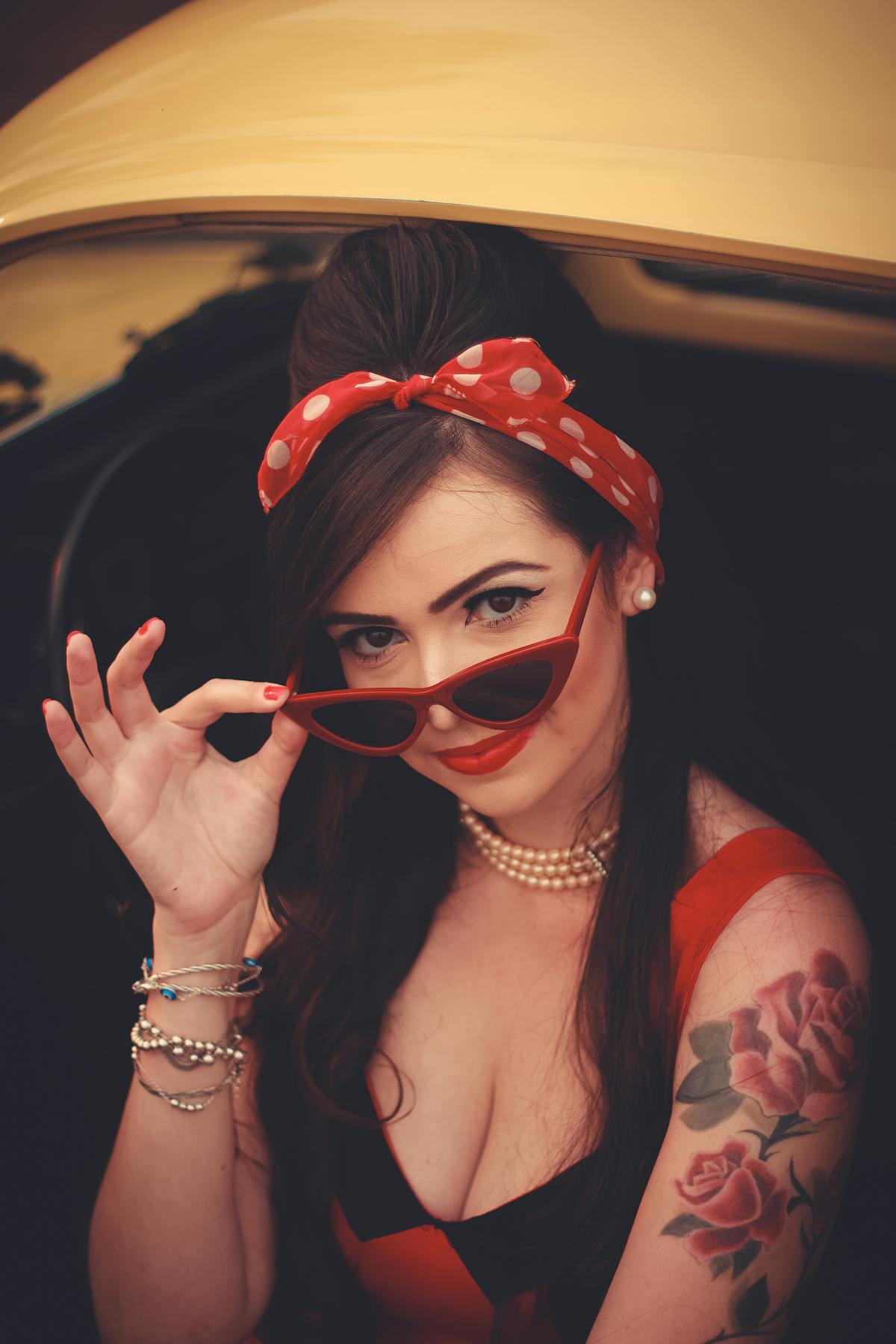 Seductive Curvy Older Women In Spread Leg Poses Photos, Download The BEST Free Seductive Curvy ...