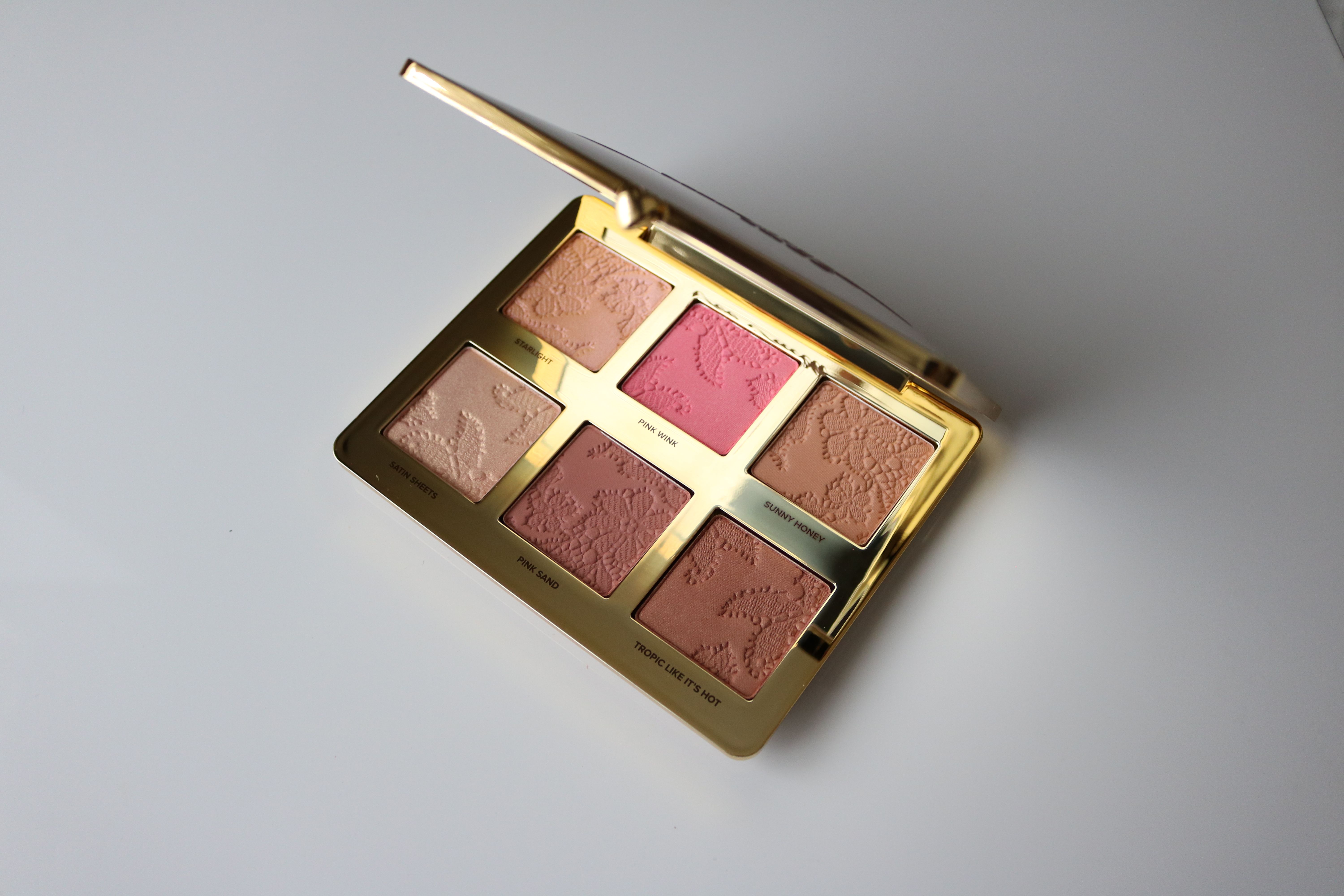 Makeup Kit Photos, Download The BEST Free Makeup Kit Stock Photos & HD ...