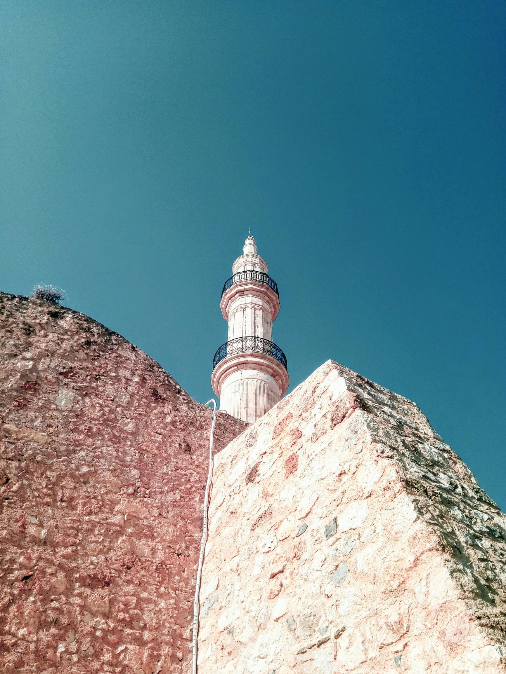 Low Angle Shot of the Neratze Mosque · Free Stock Photo