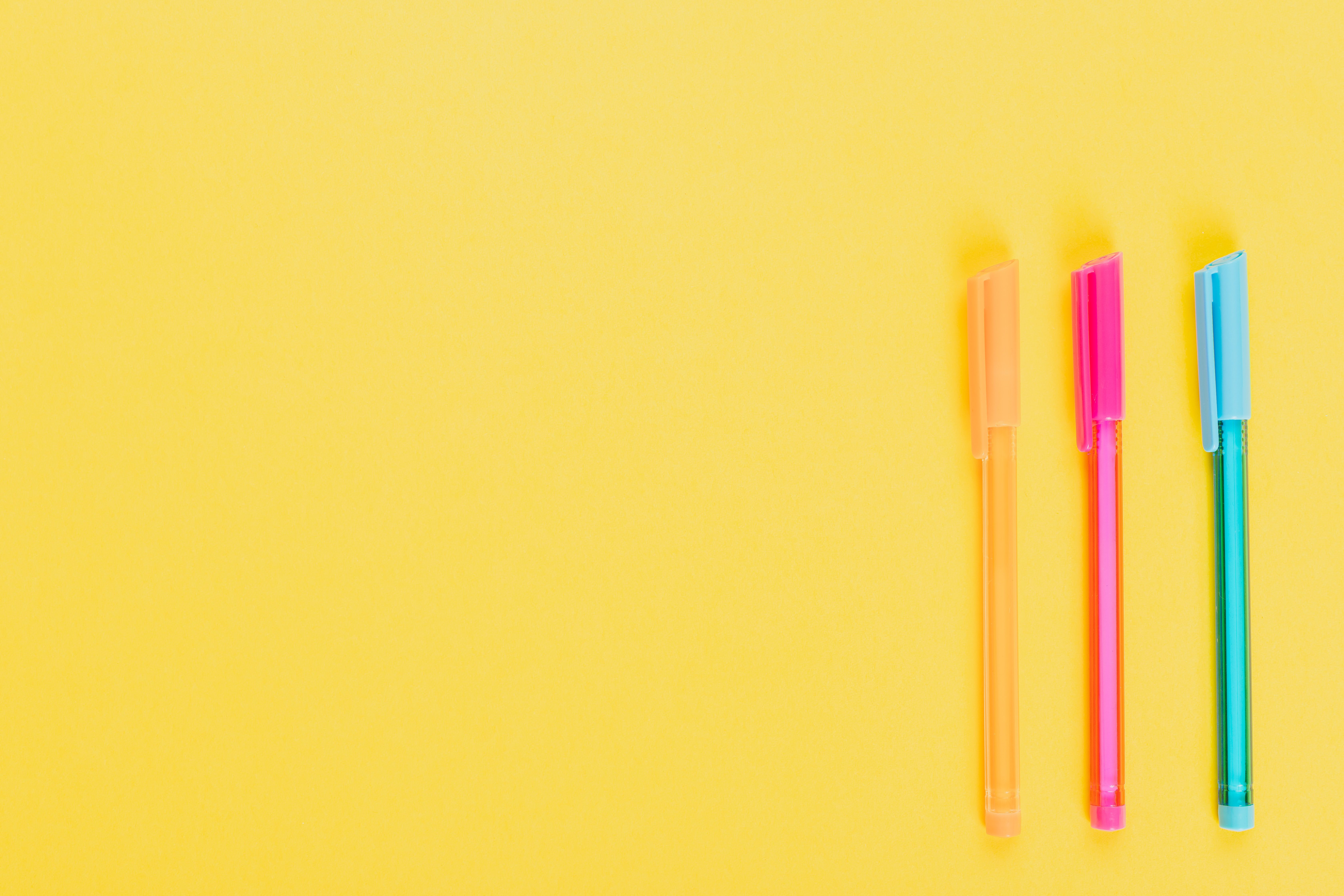 Assorted-color Pens · meta.free_stock.photo