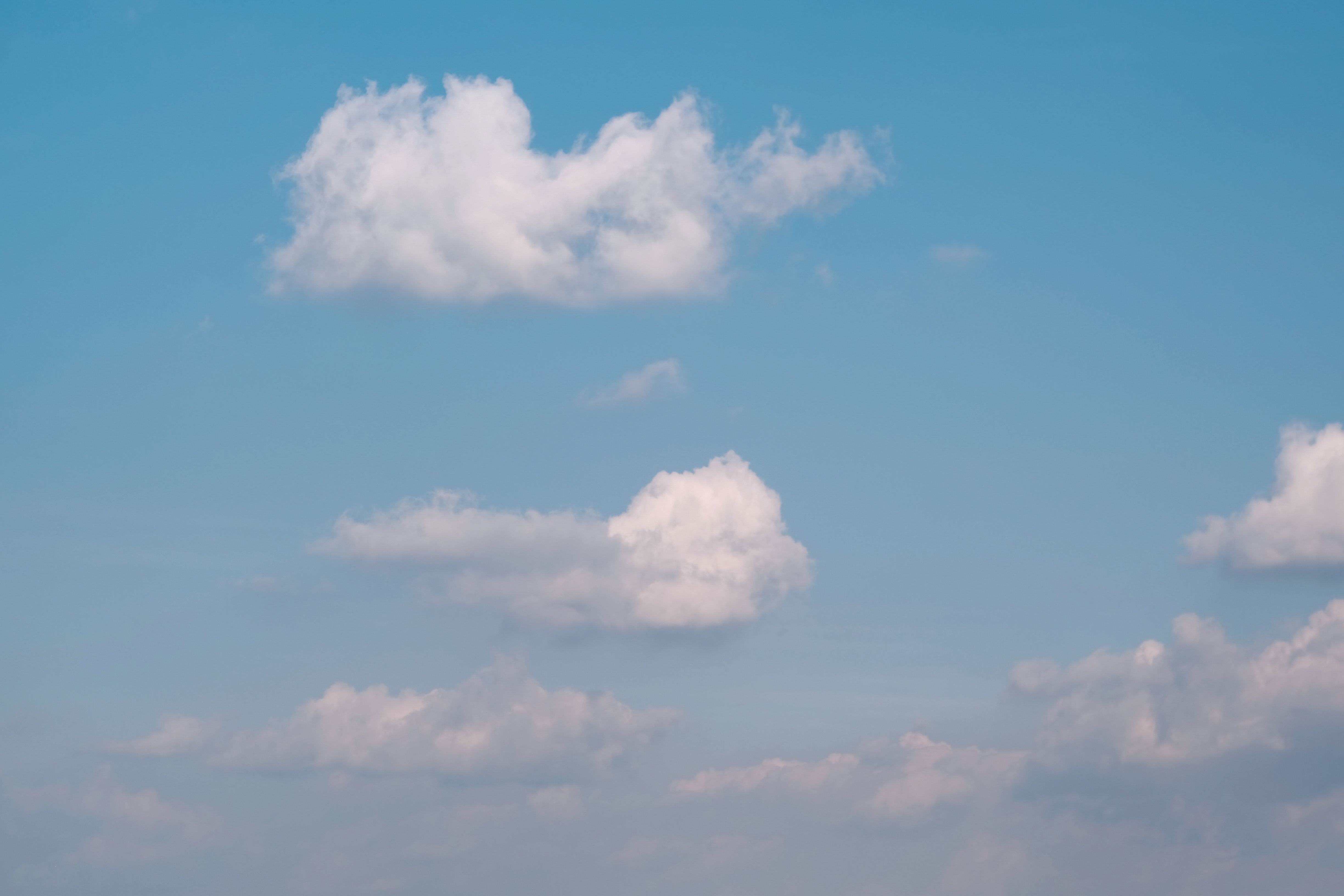 Background Blue Transtioning To White Loudes Or Puffs Photos, Download ...