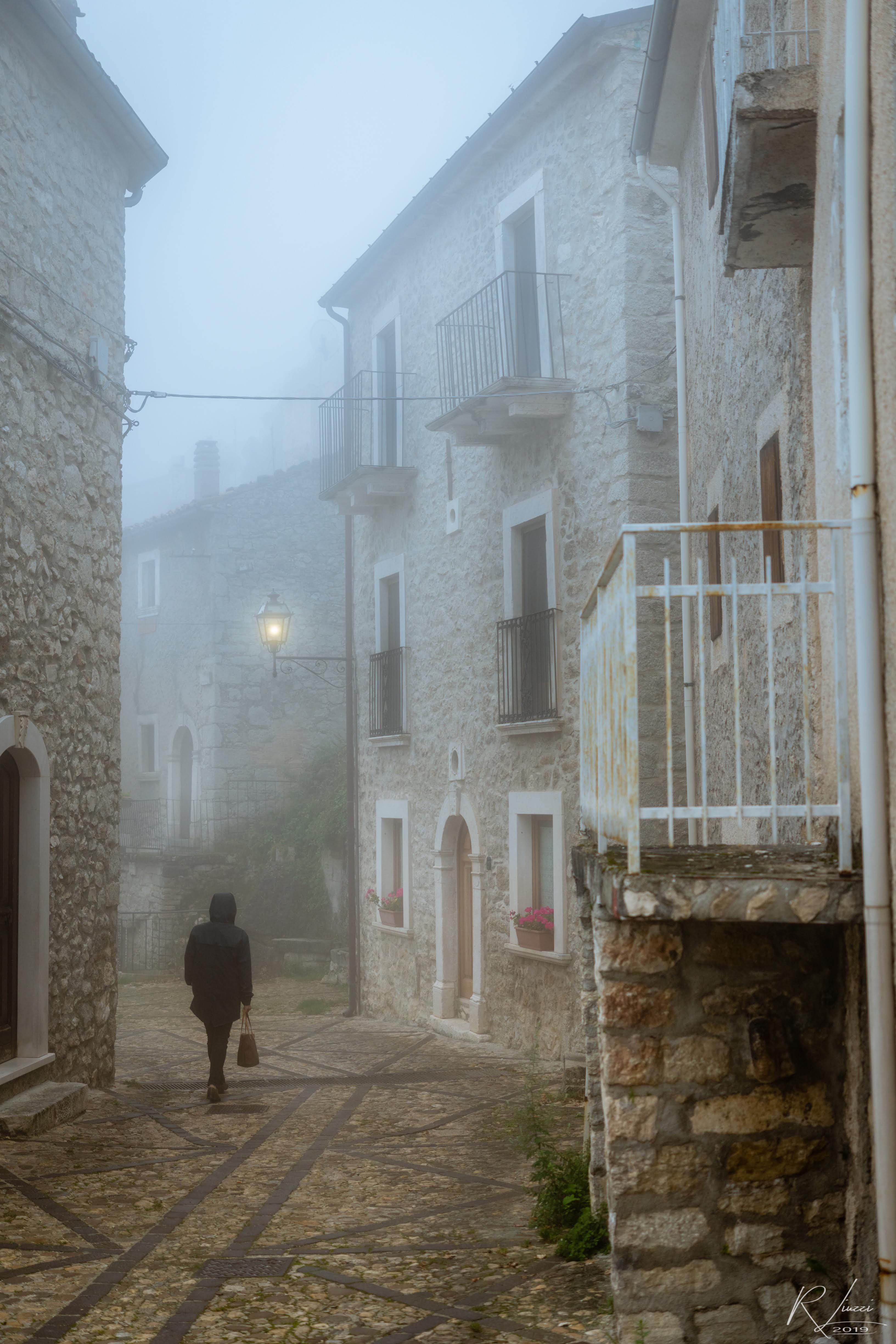 Town in Fog at Sunrise · Free Stock Photo