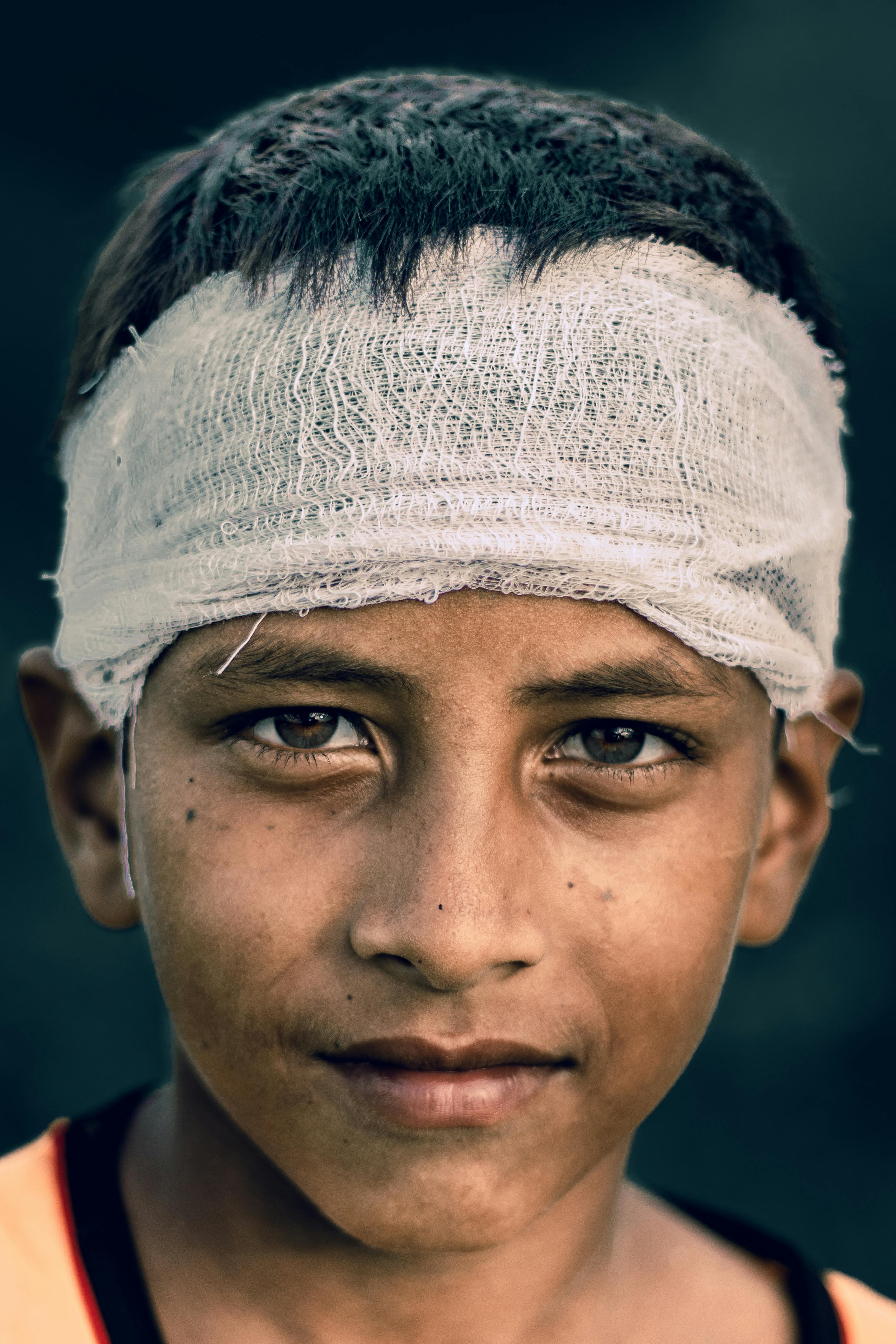 Bandaged Face Photos, Download The BEST Free Bandaged Face Stock Photos ...