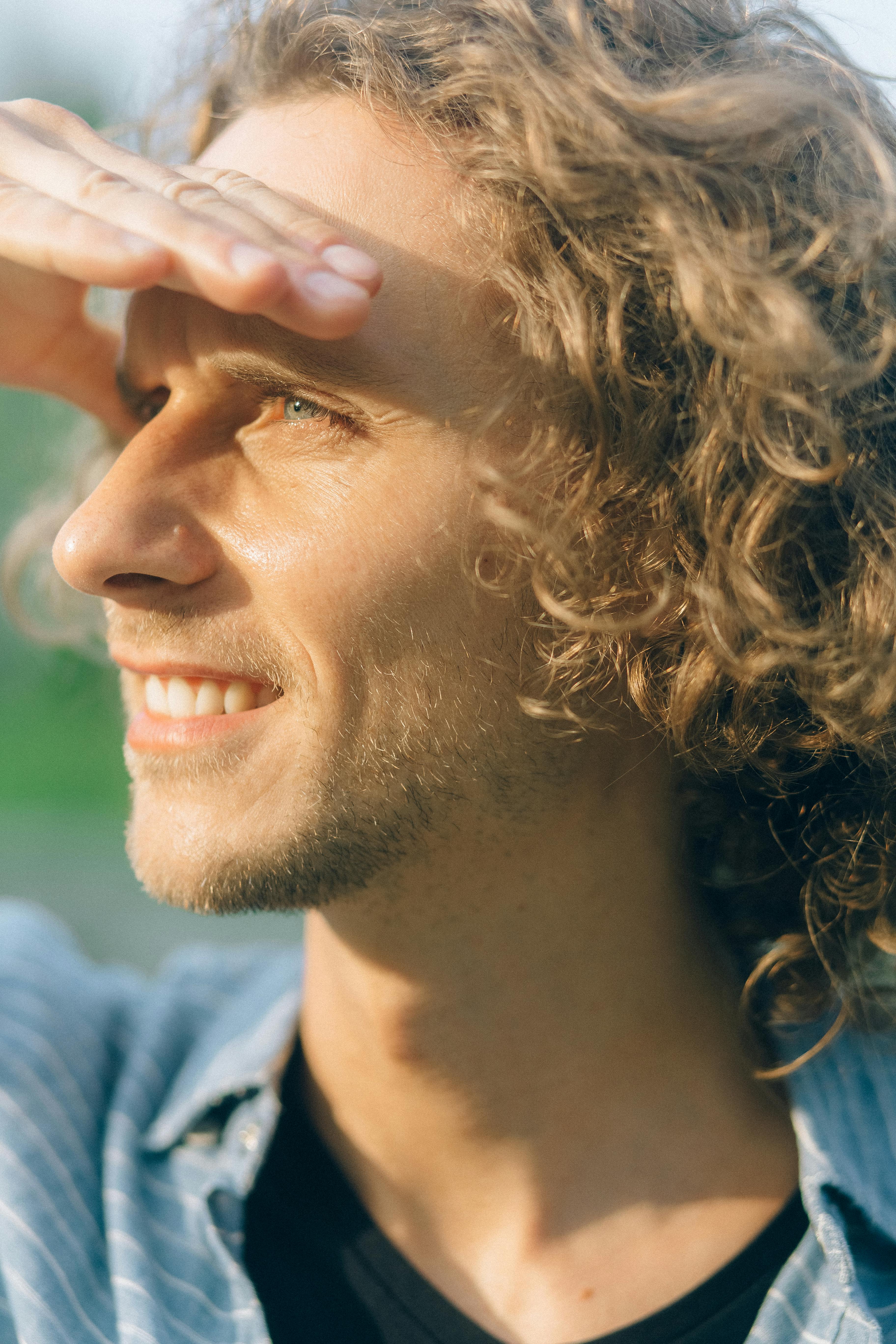 Smiling Food Production Worker Photos, Download The BEST Free Smiling ...