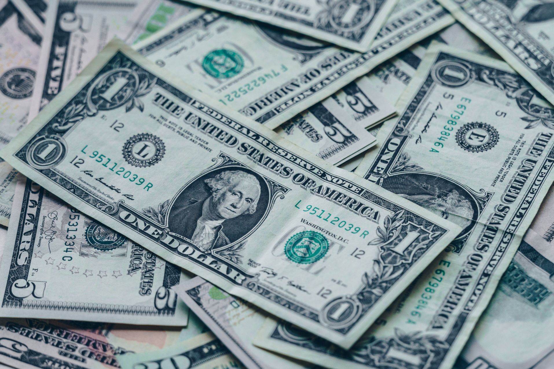 Does New Zealand Take US Dollars as Currency Abroad?