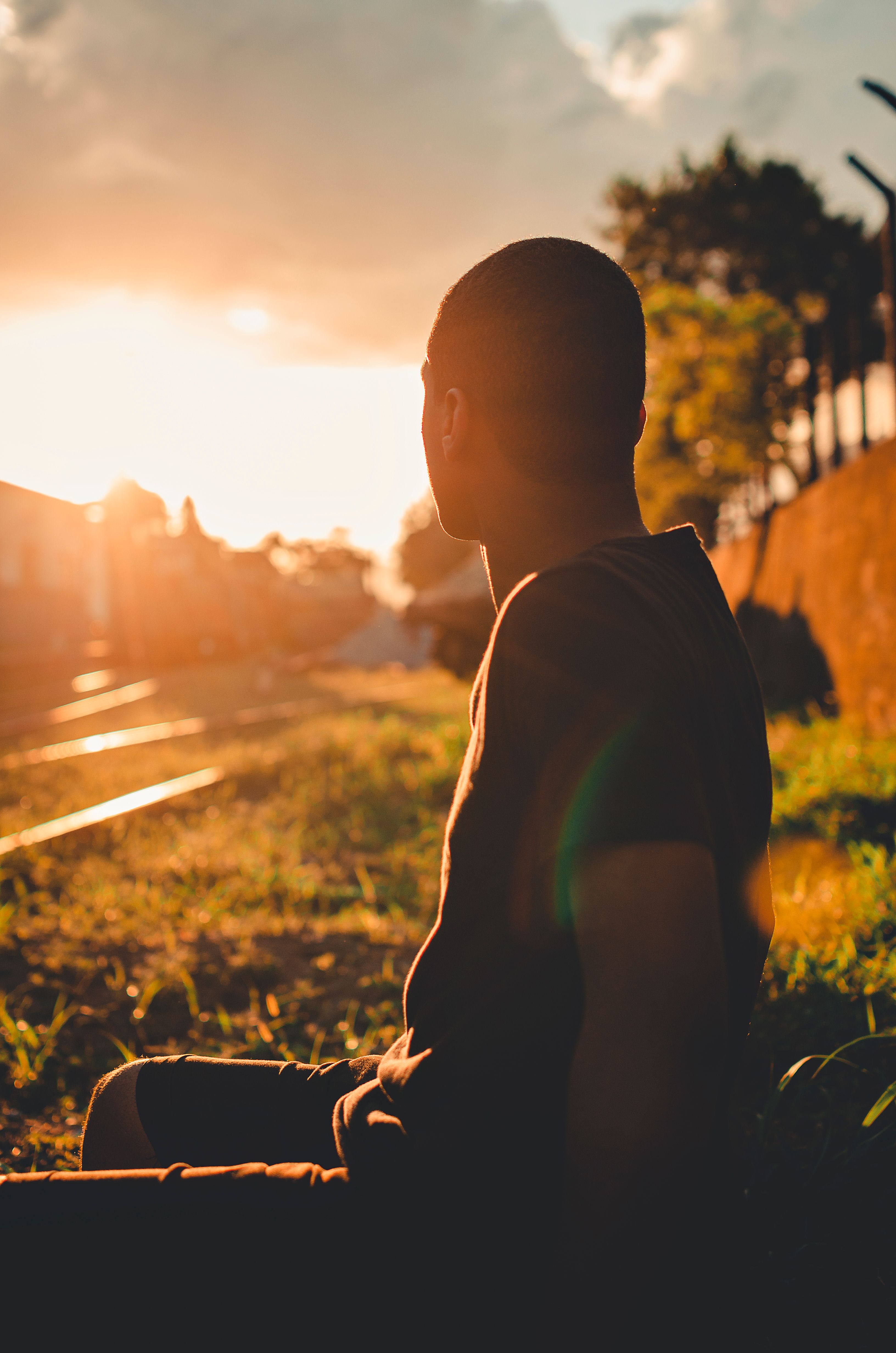 Man Looking at Sunlight · Free Stock Photo