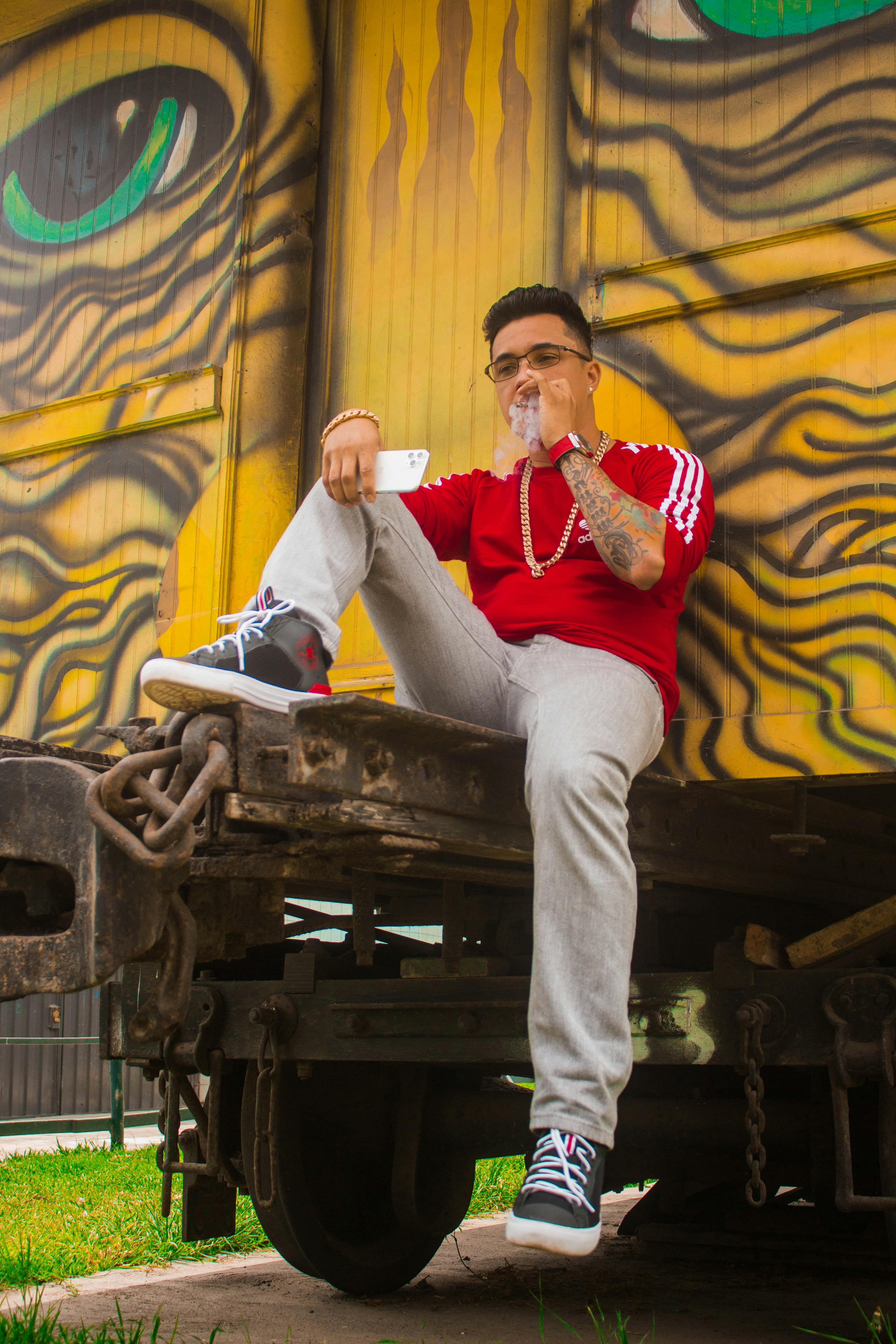 Men Wearing Chains Photos, Download The BEST Free Men Wearing Chains ...