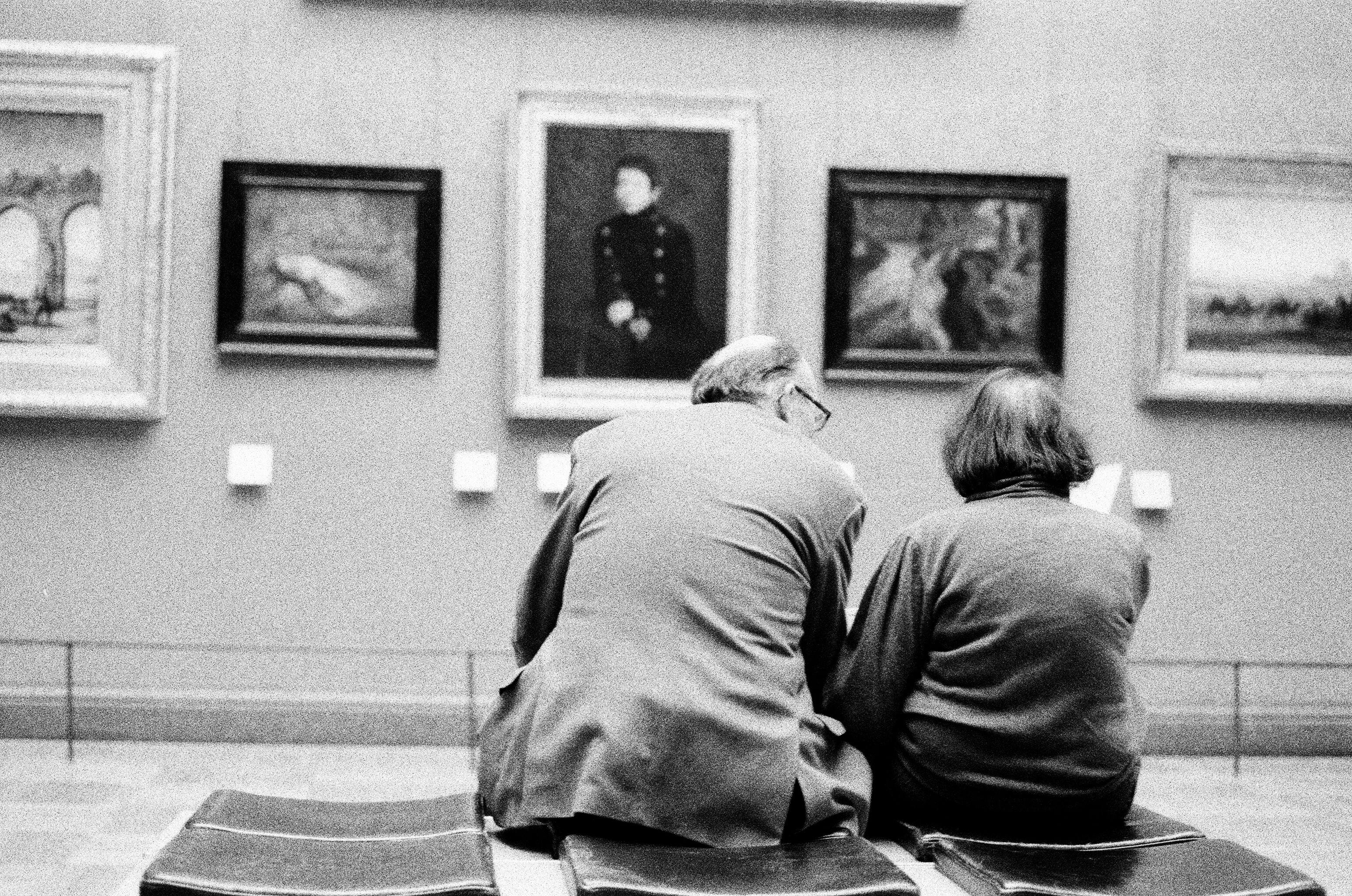Museum Couple Photos, Download The BEST Free Museum Couple Stock Photos ...