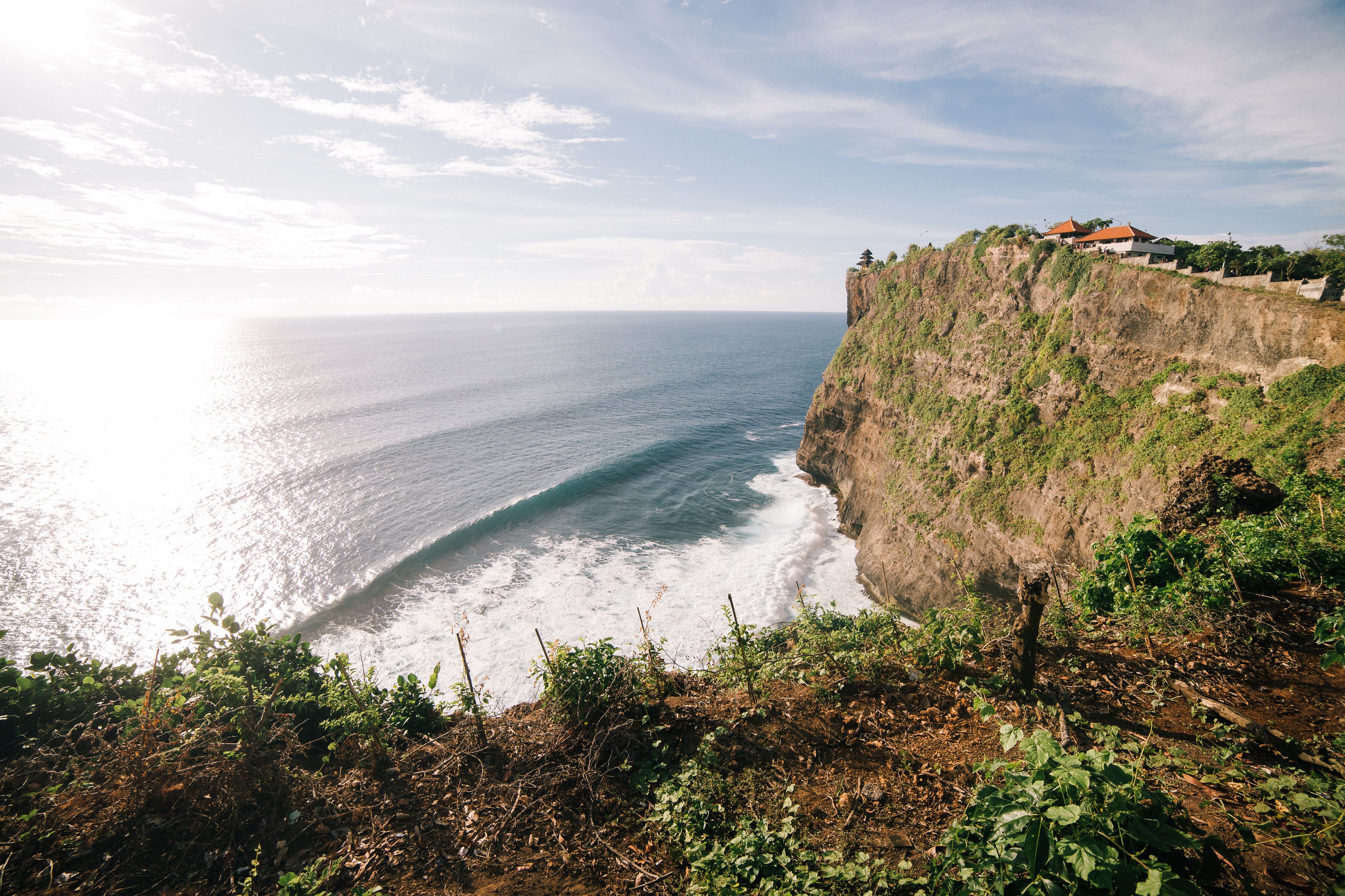Seacoast with a Cliff · Free Stock Photo
