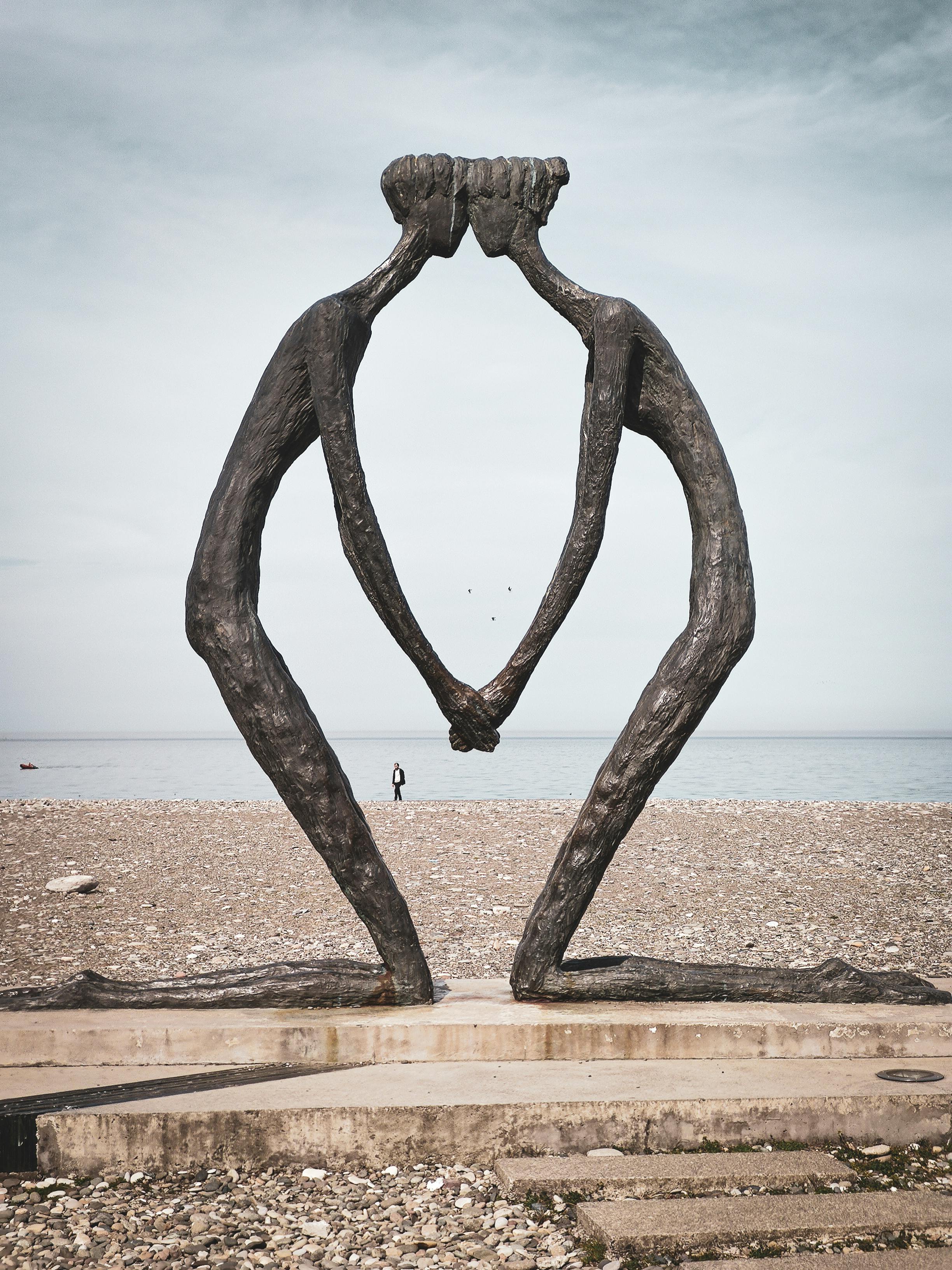 Ali and Nino Statues, Batumi, Georgia · Free Stock Photo