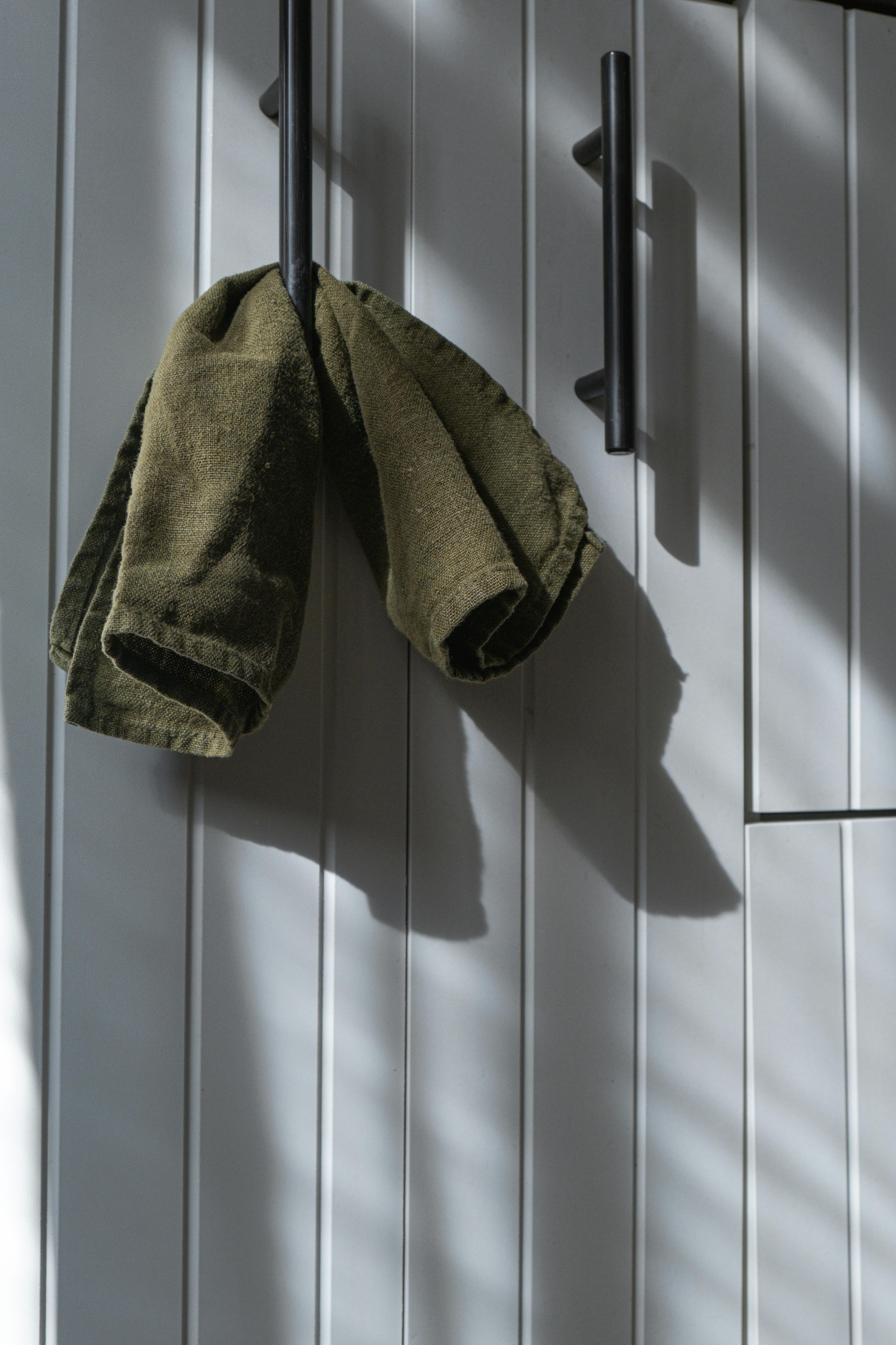 Foto de stock gratuita sobre asa, colgando, tiro vertical, toalla