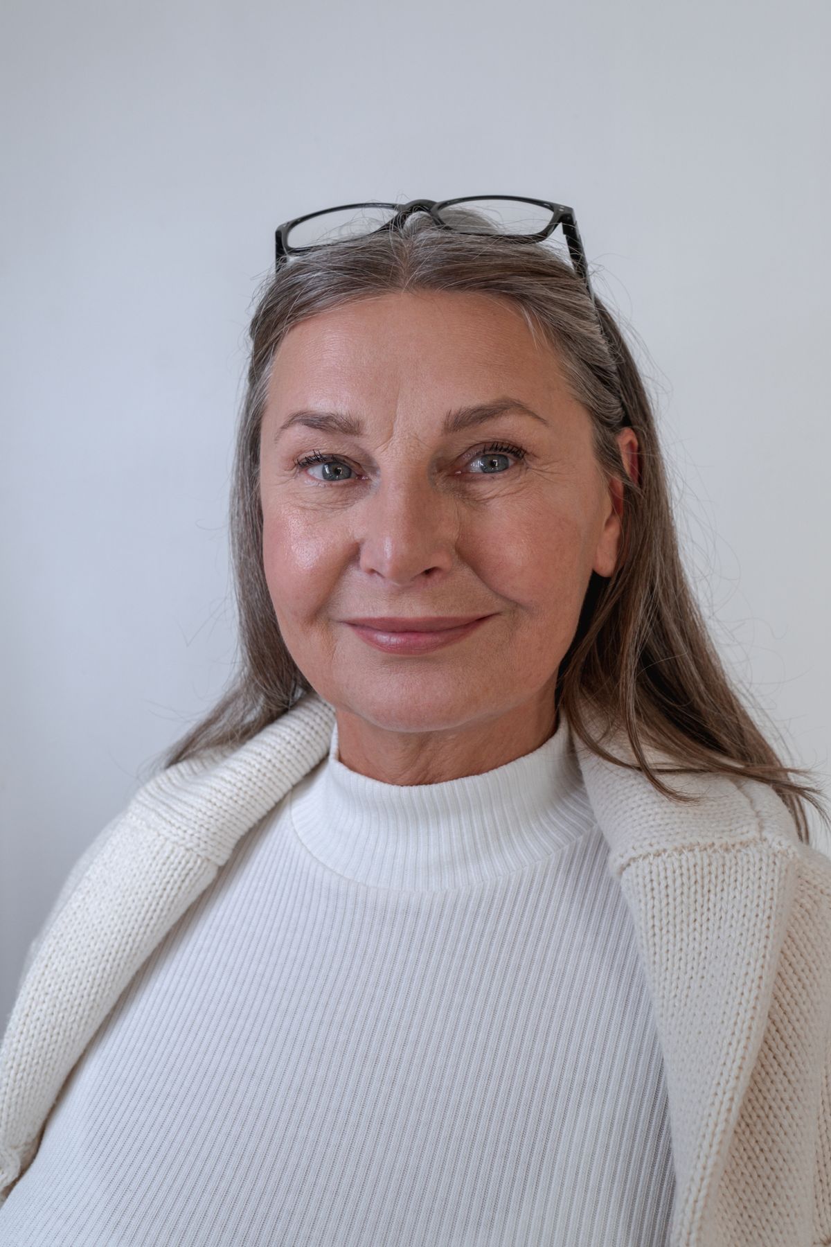 Beautiful Middle Aged Women Photos, Download The BEST Free Beautiful ...
