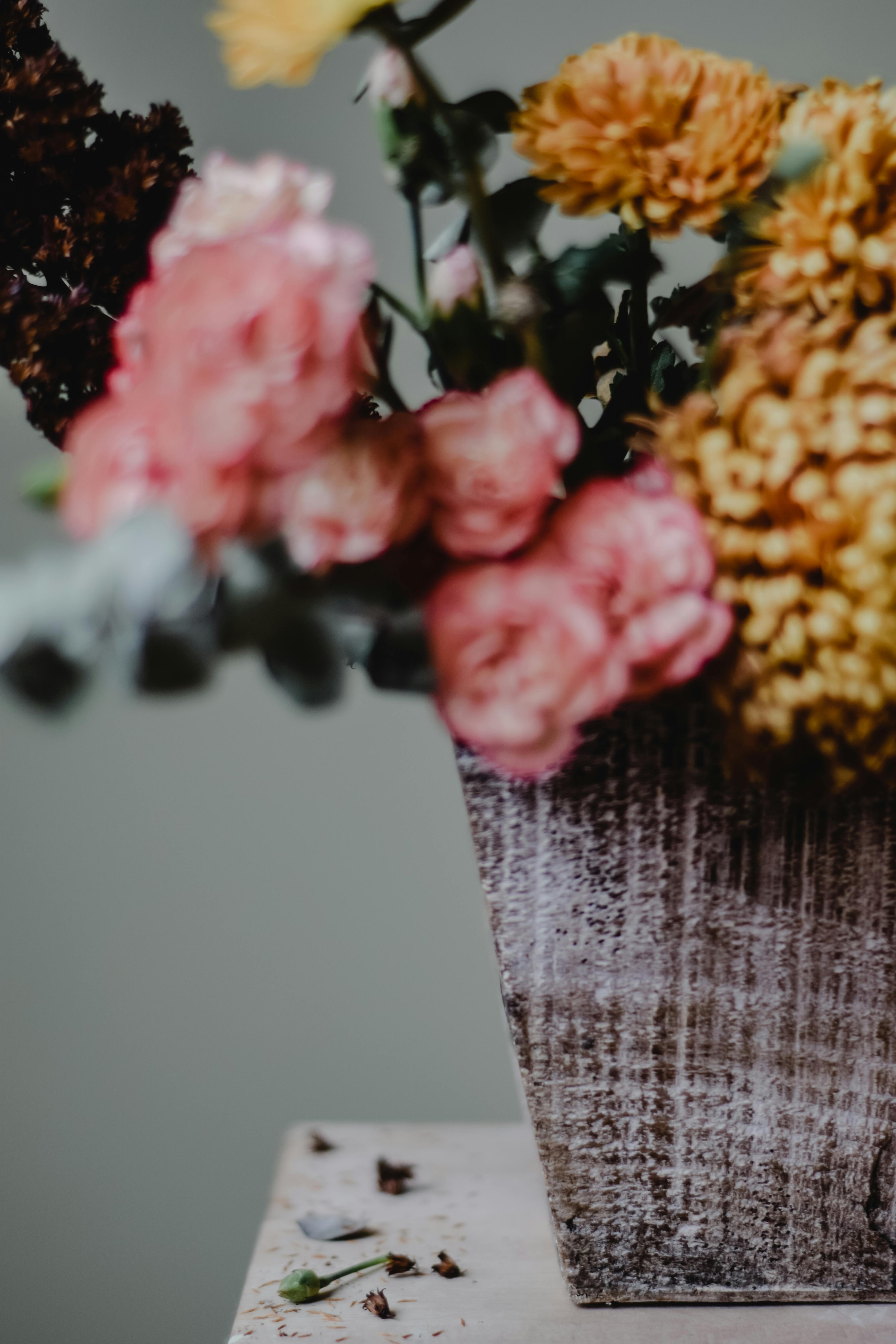 Flowers on Table · Free Stock Photo
