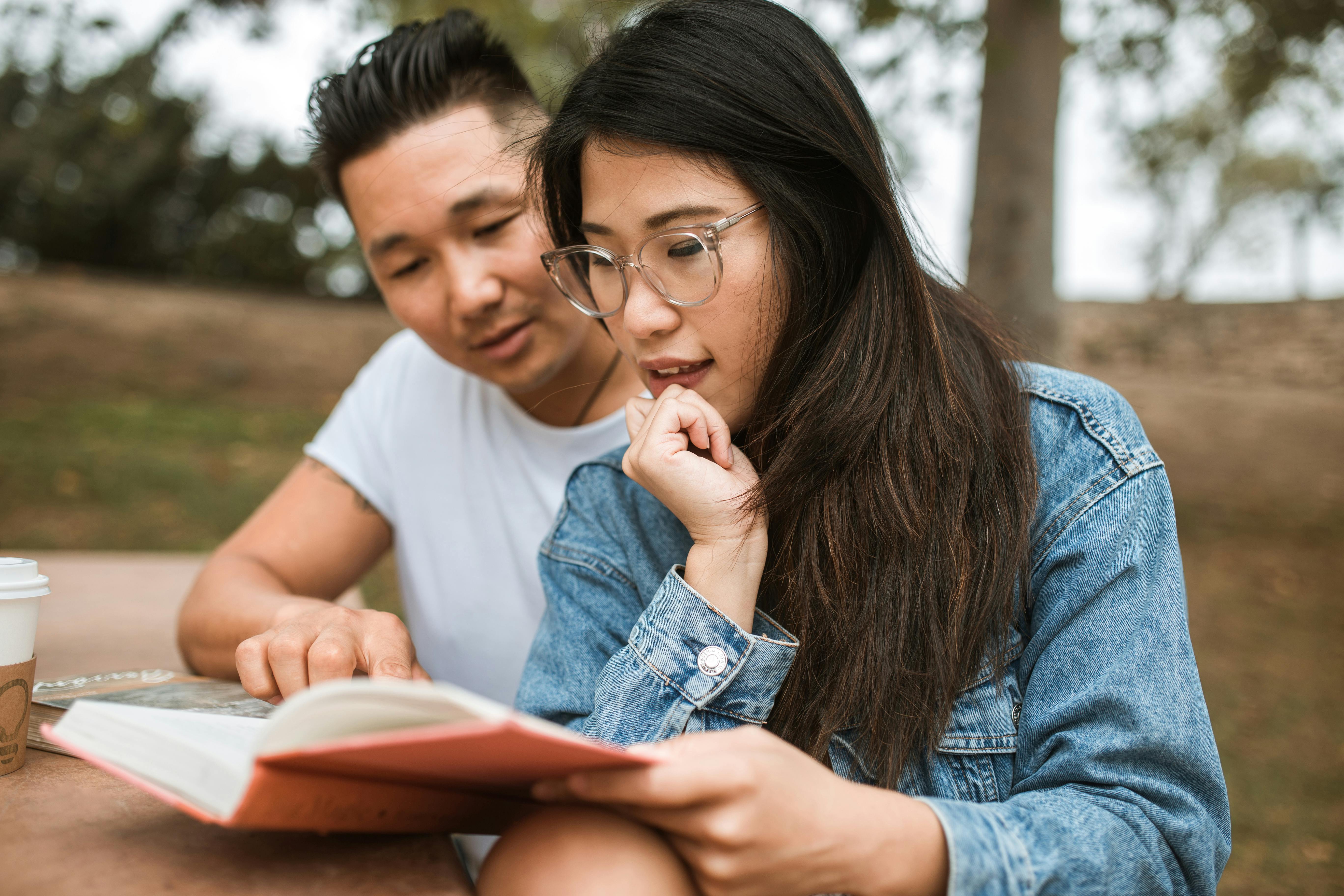 Couples Reading Photos, Download Free Couples Reading Stock Photos & HD ...