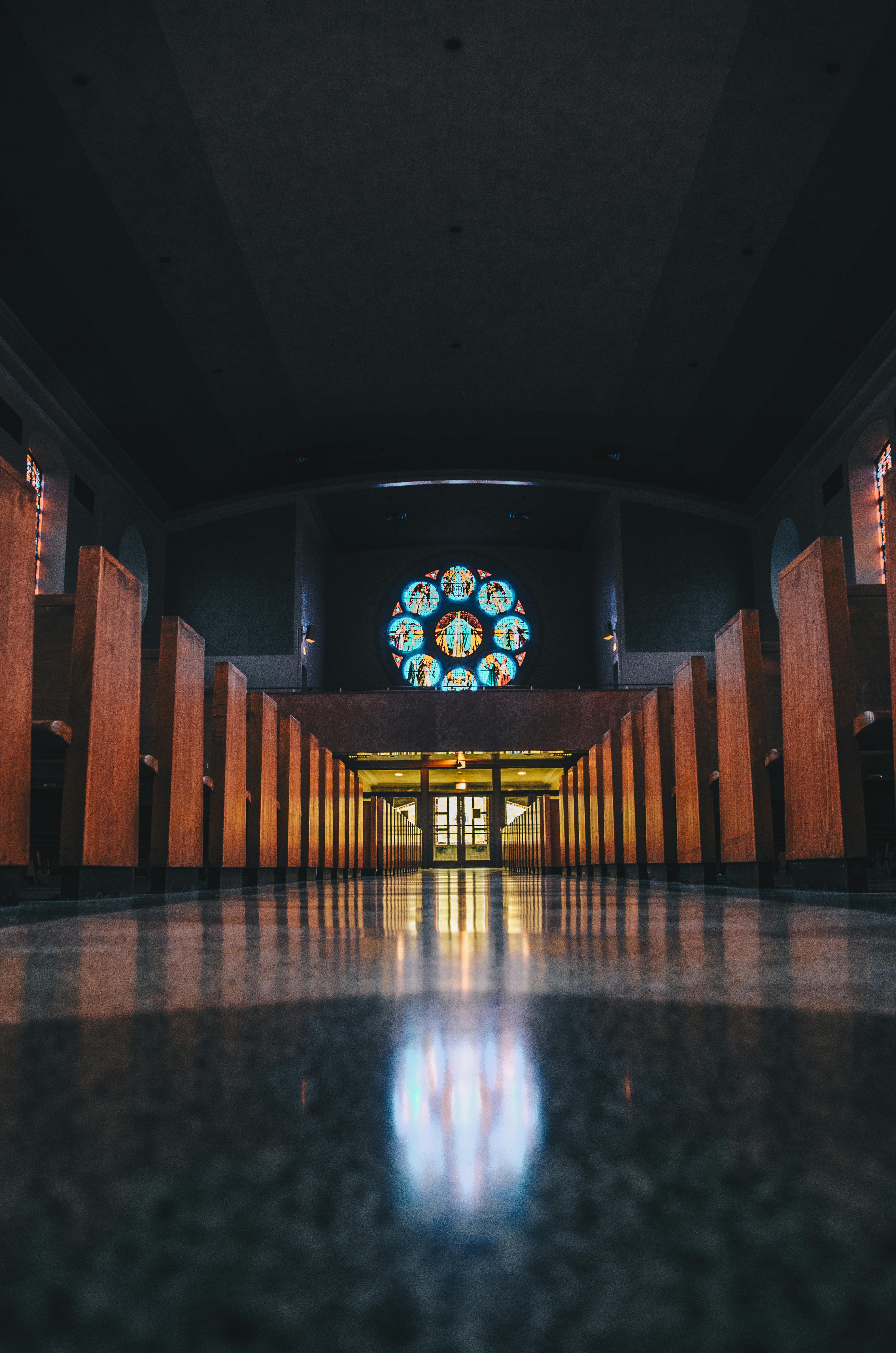 Beautiful High Ceiling of a Church · Free Stock Photo
