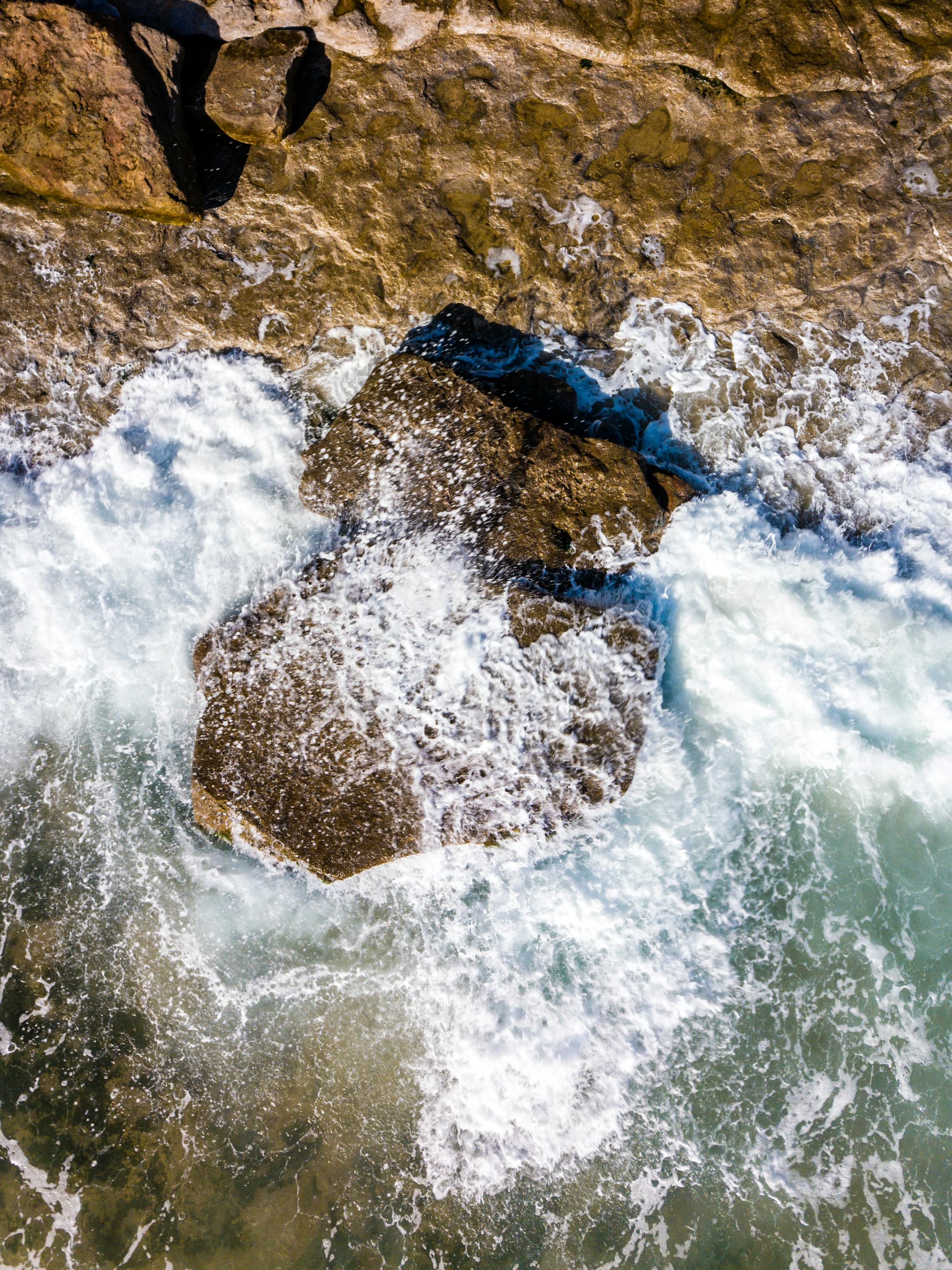 Rock Formations on Water · Free Stock Photo