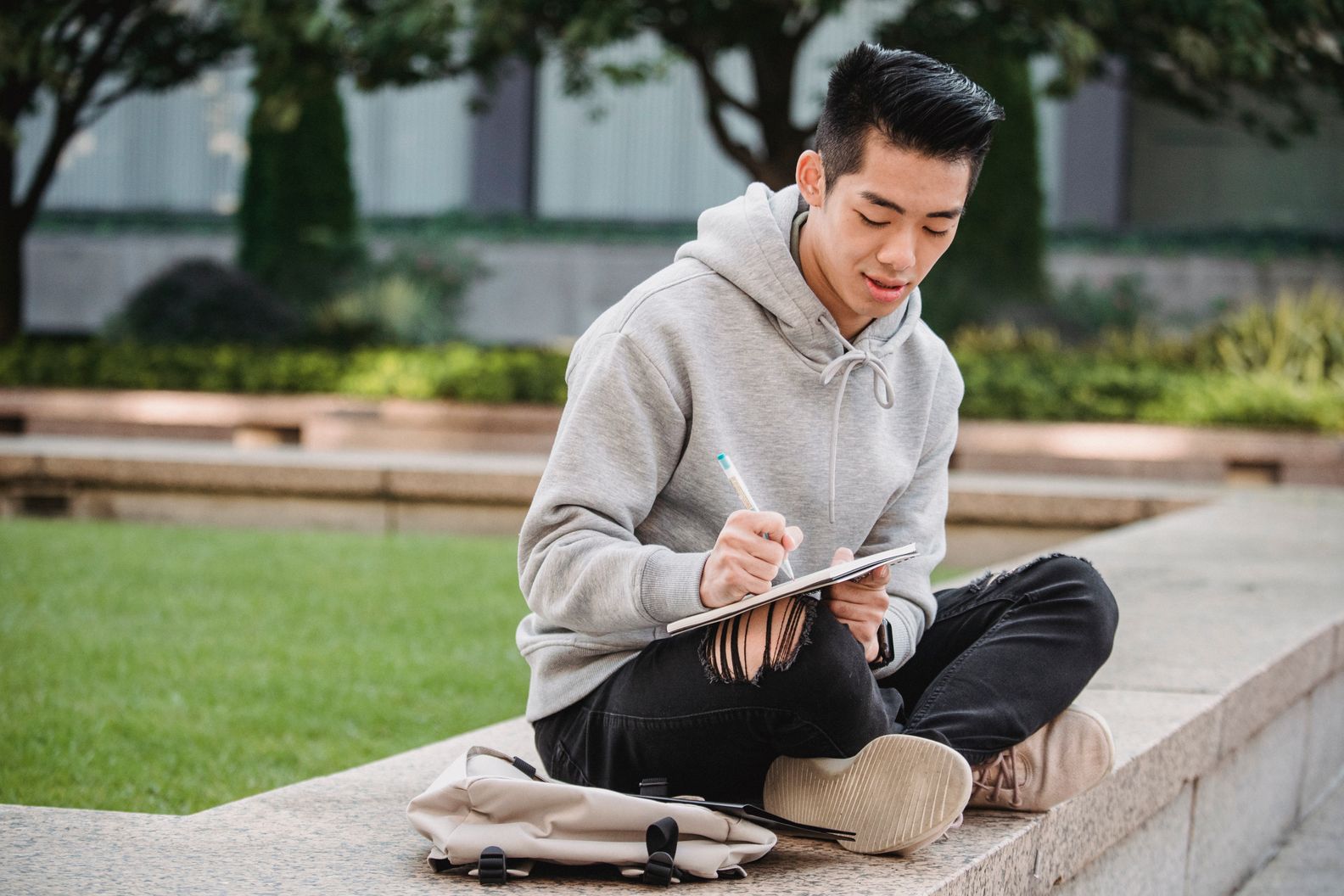 What Is Receptive Drawing? [Comprehensive Answer] - CGAA.org