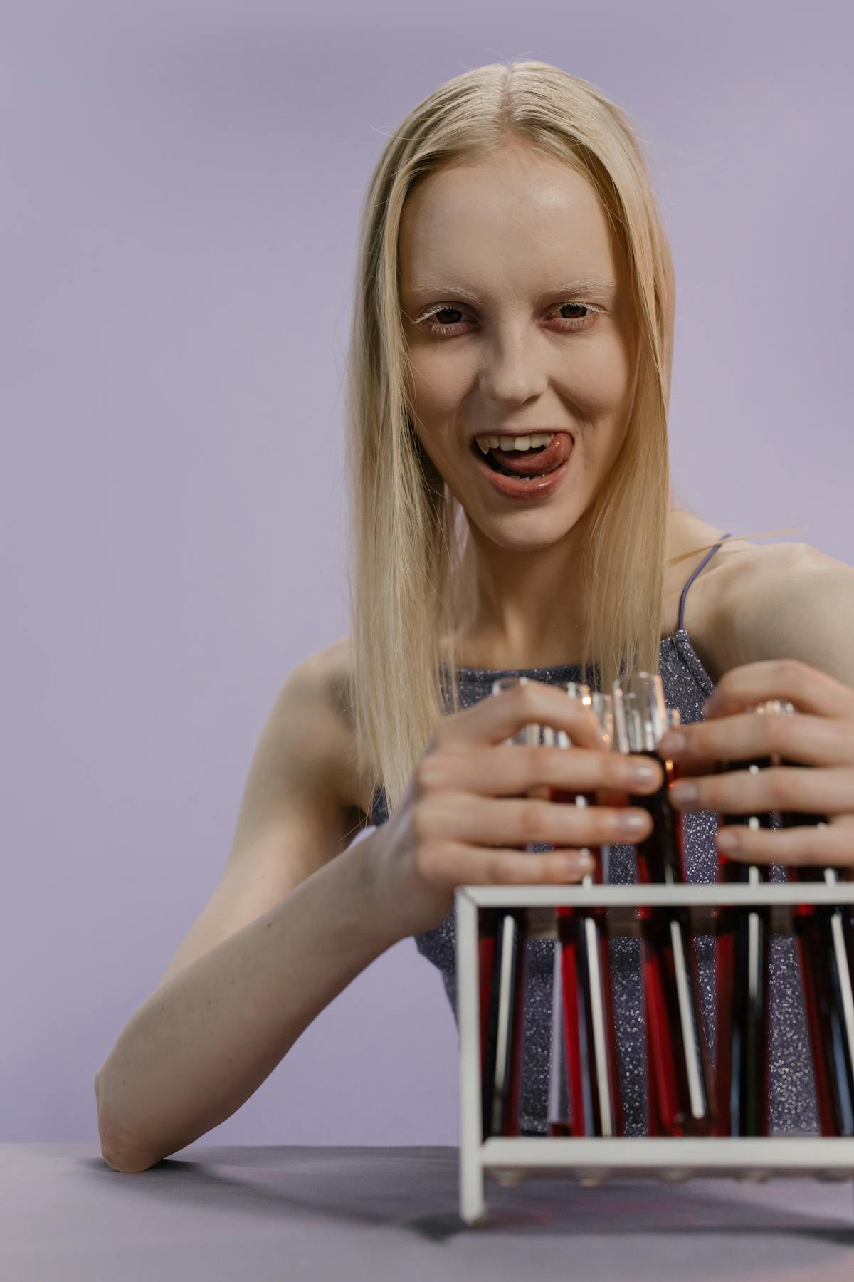 Weird Looking People Photos, Download The BEST Free Weird Looking ...