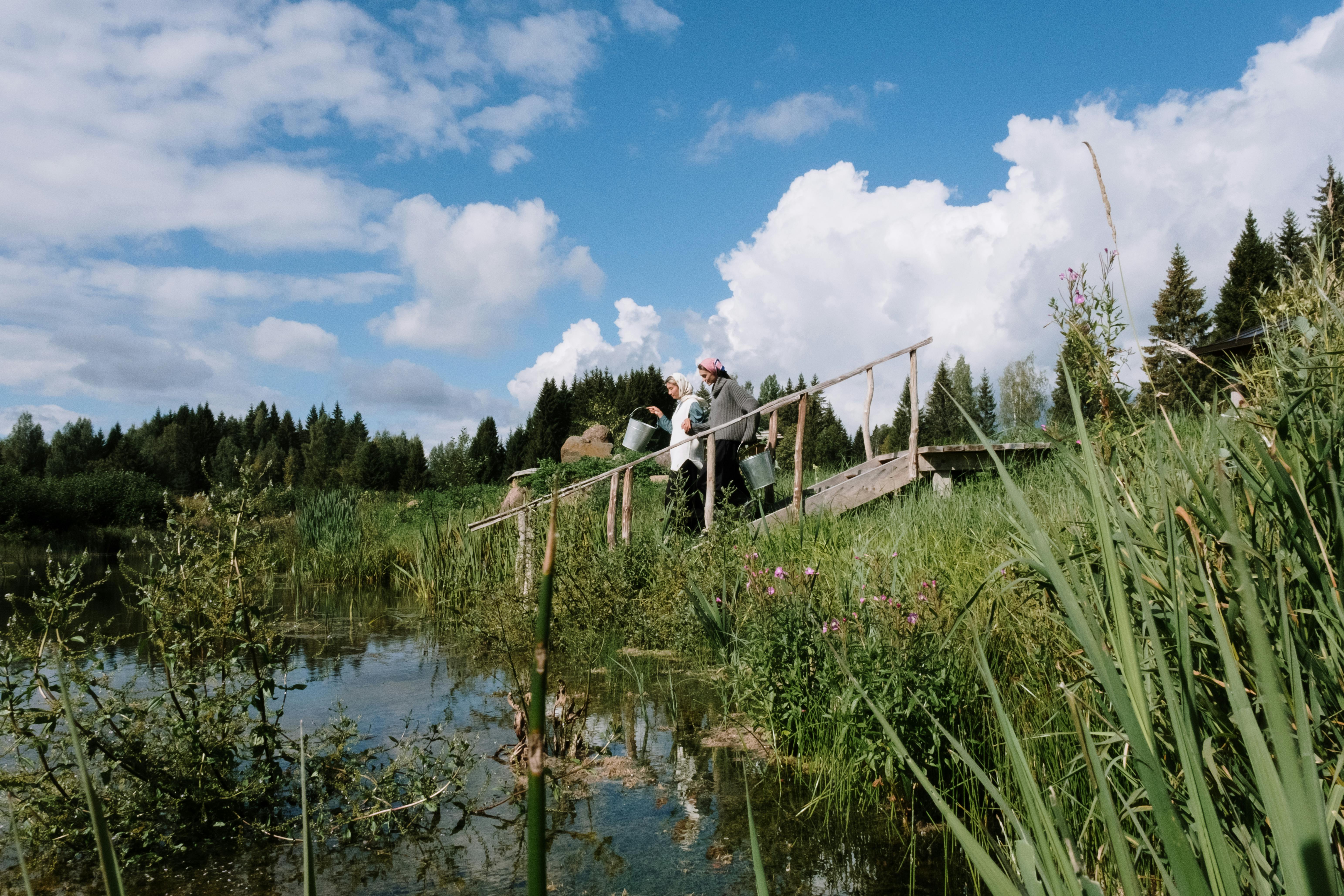 Fishing Buckets Photos, Download The BEST Free Fishing Buckets Stock ...