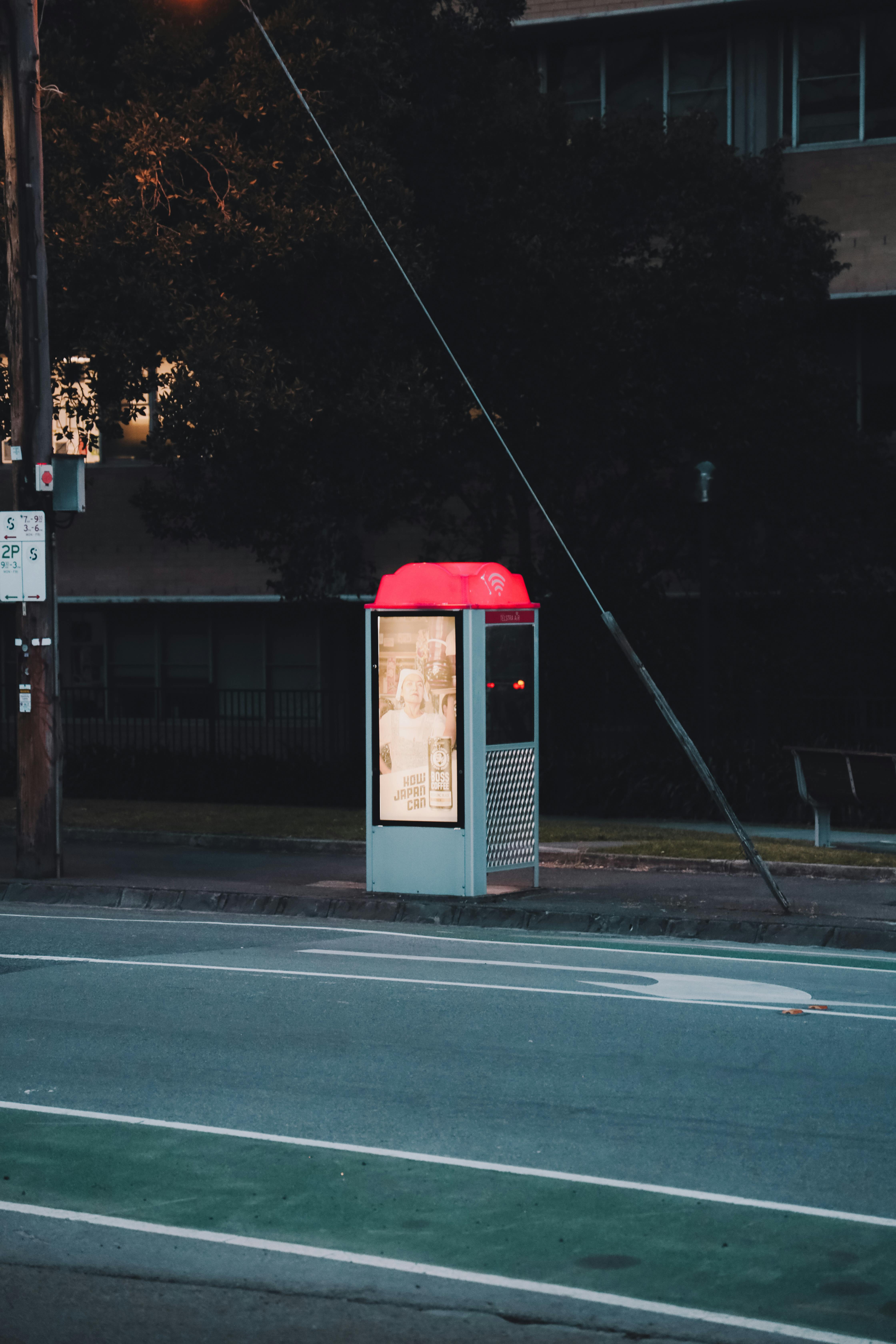 Vending Machine on Roadside · Free Stock Photo