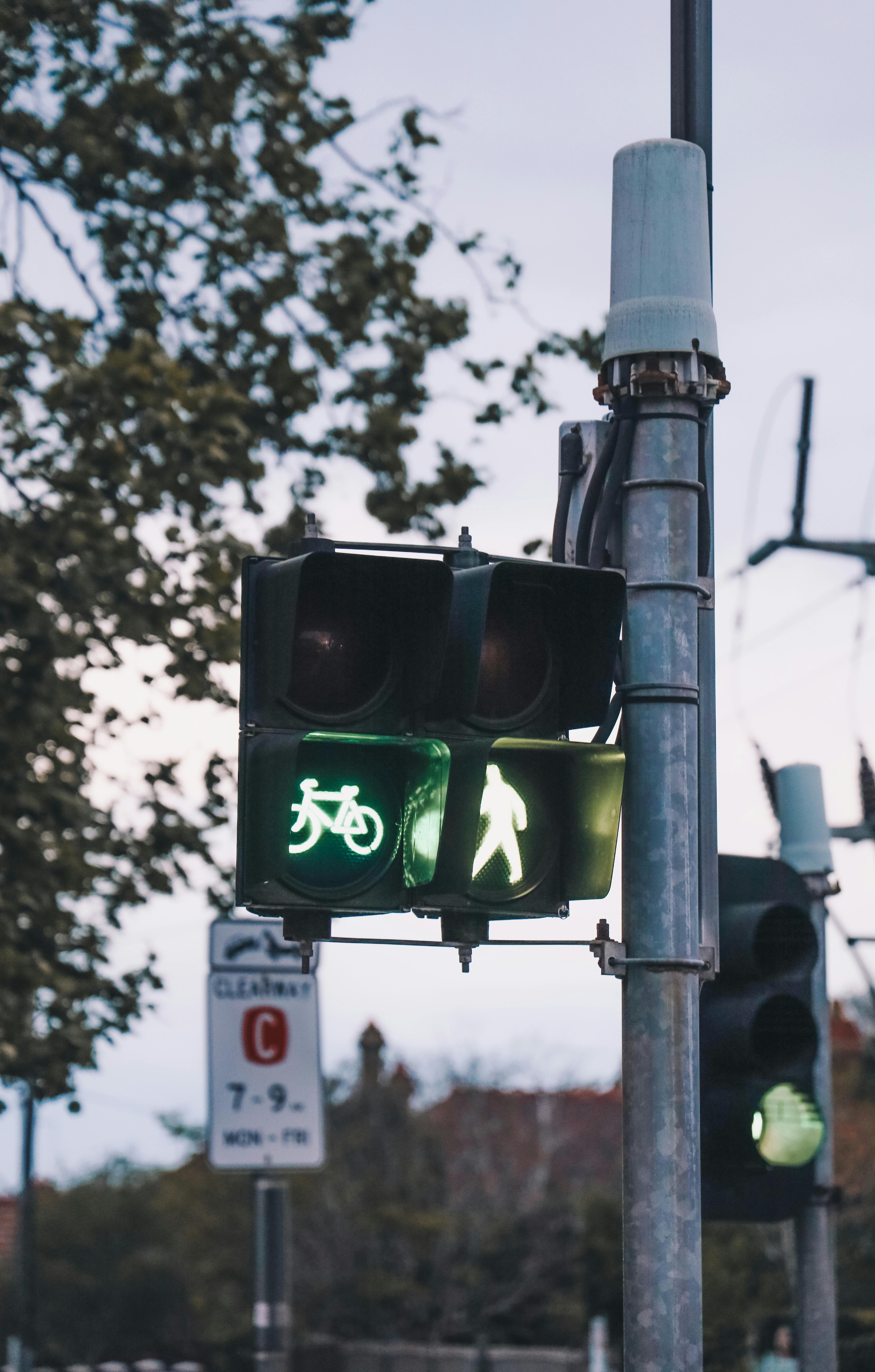 Green Traffic Light · Free Stock Photo