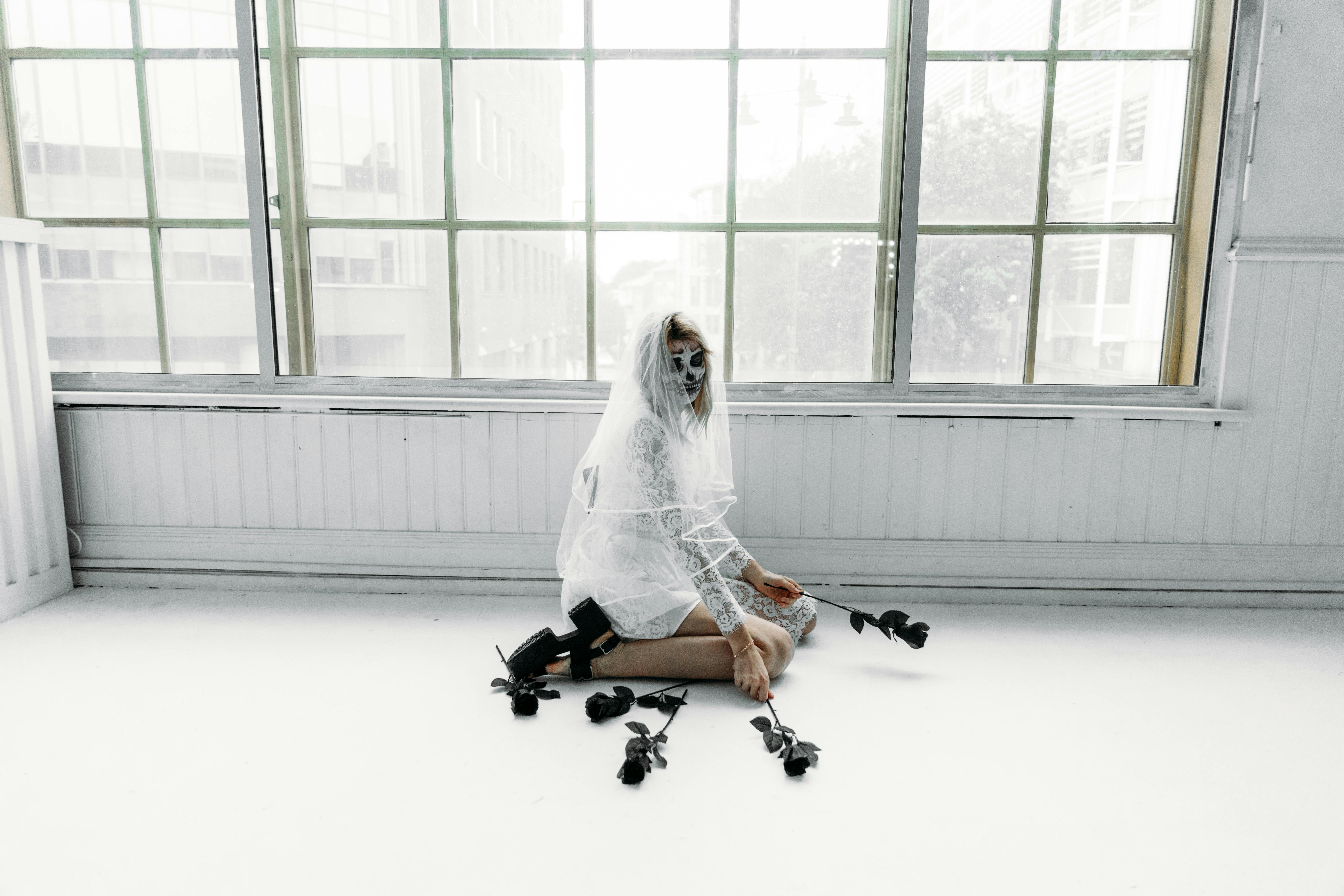 Horror Window Photos, Download The BEST Free Horror Window Stock Photos ...