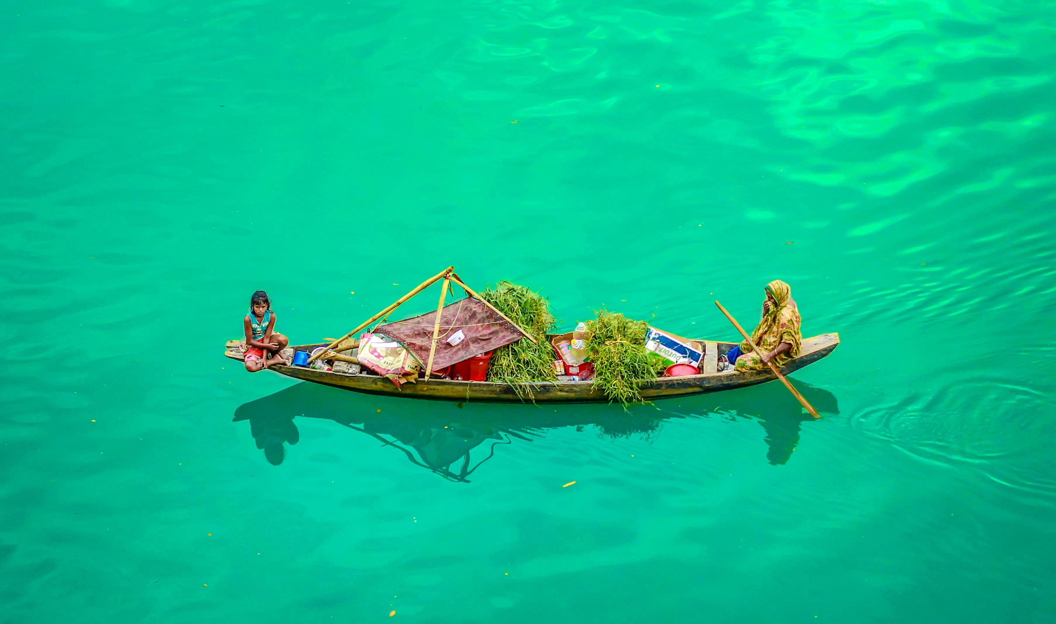 High Quality Boat Riding Photos, Download The BEST Free High Quality ...