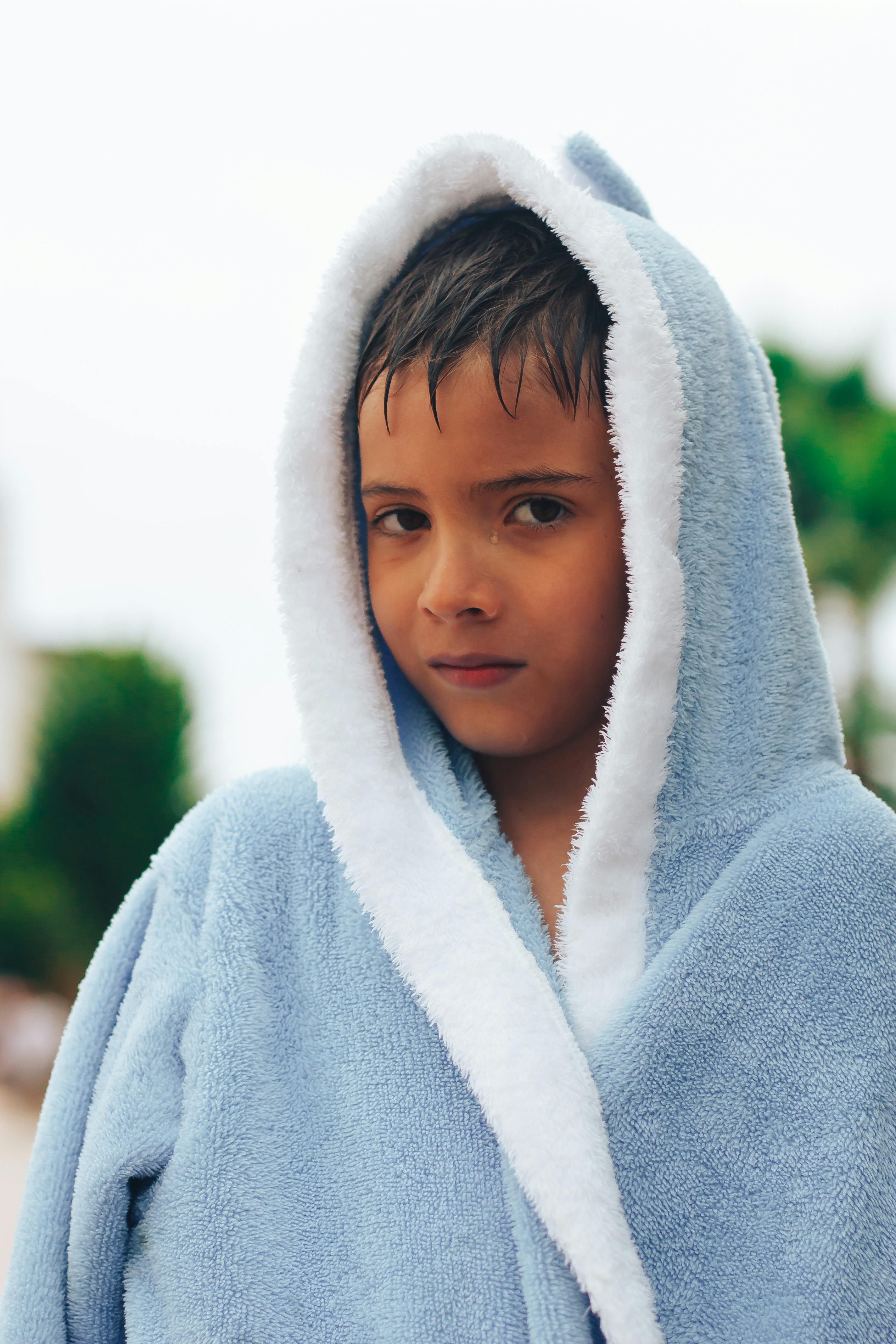 Kids Bathrobe Photos, Download The BEST Free Kids Bathrobe Stock Photos ...