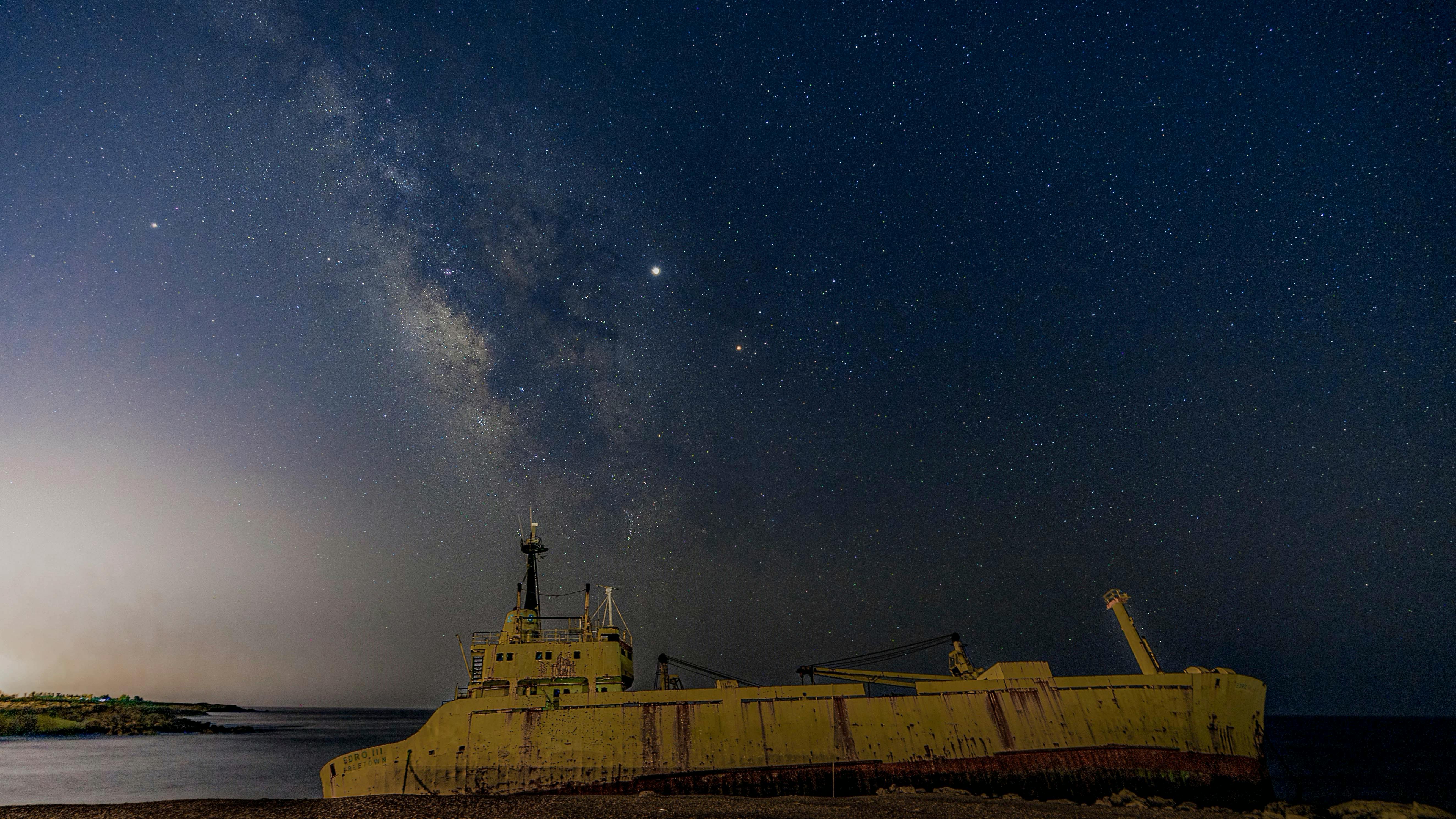 Rust Ports Photos, Download The BEST Free Rust Ports Stock Photos & HD ...