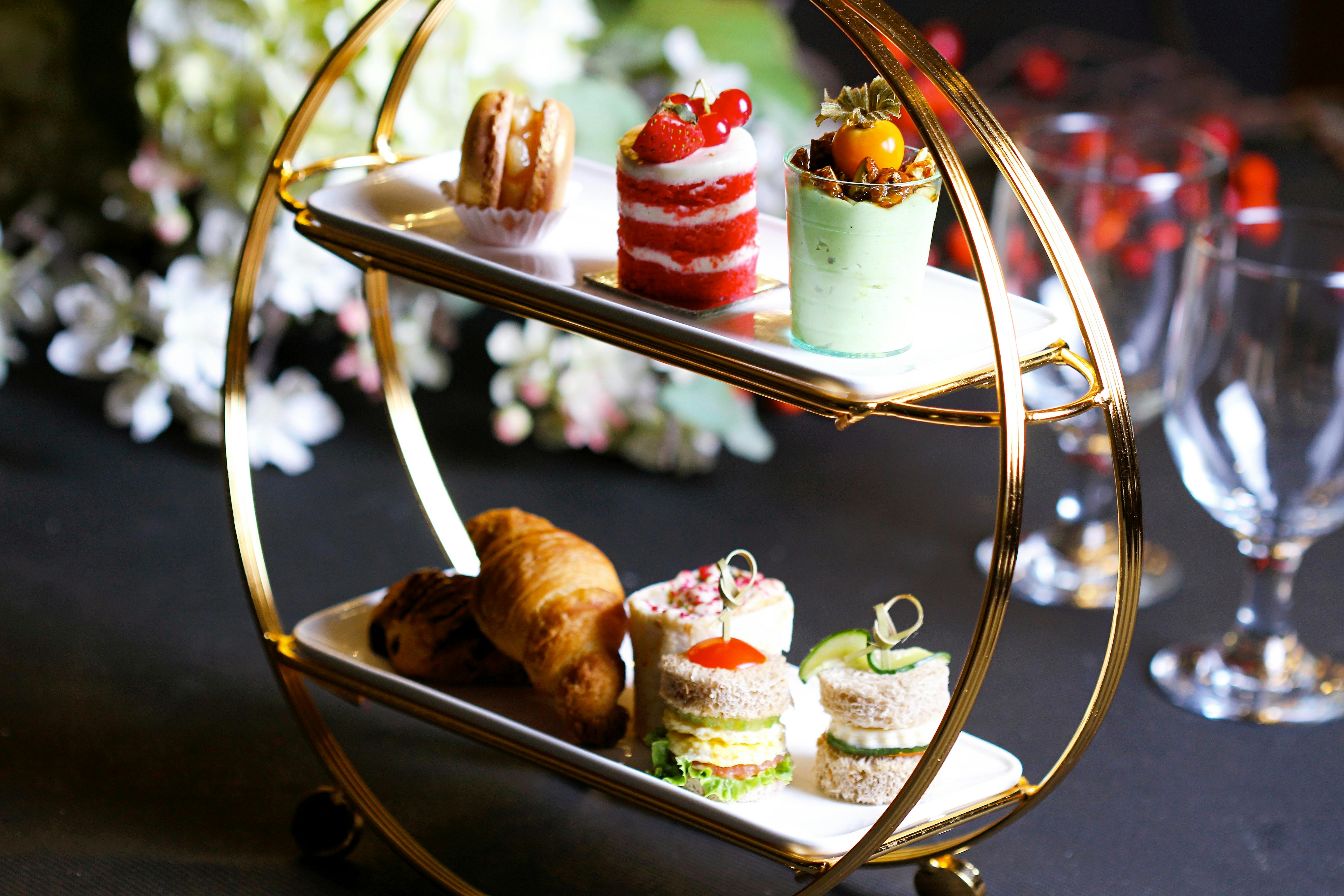 Two Tier Display Photos, Download The BEST Free Two Tier Display Stock ...