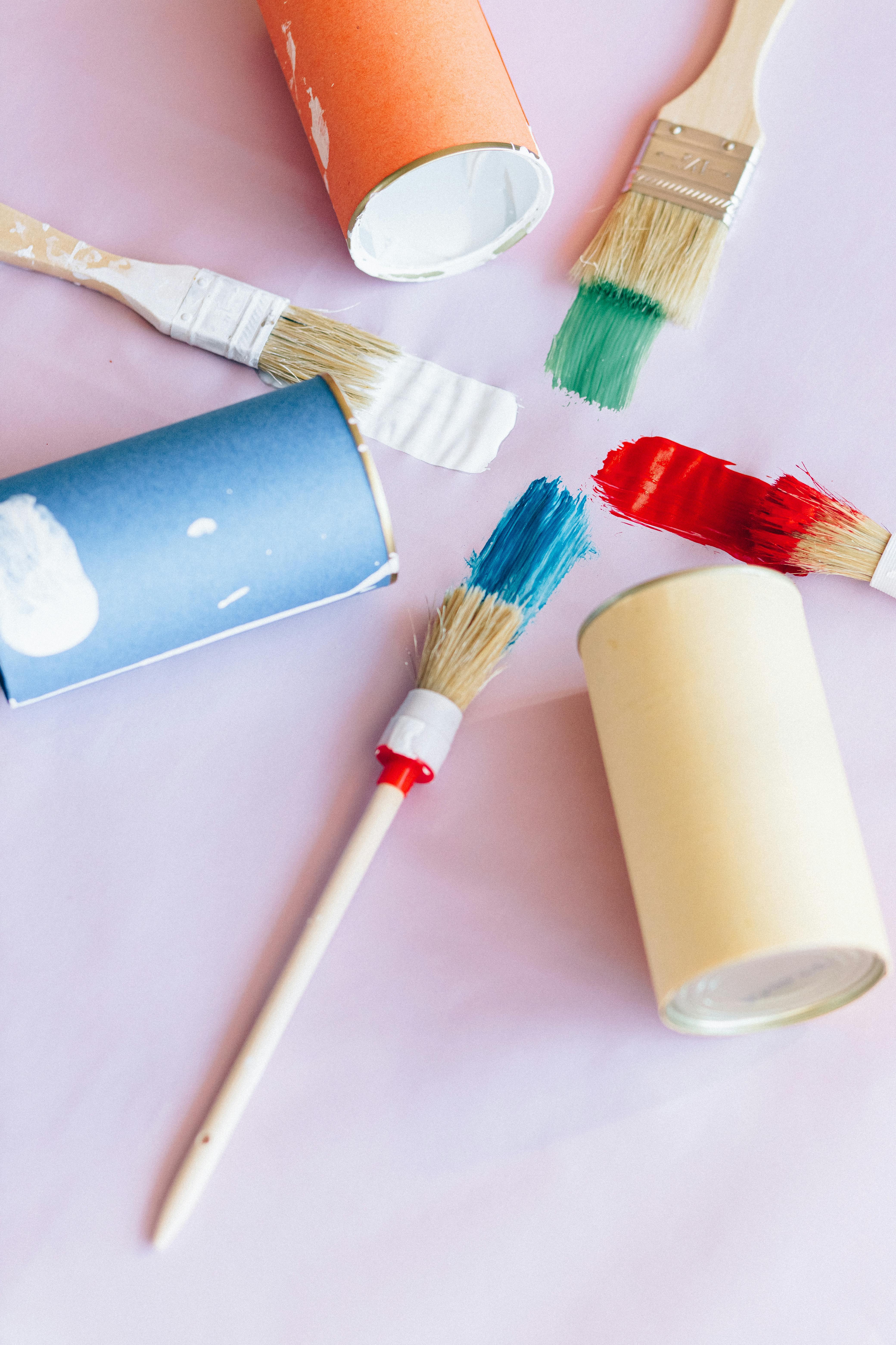 Close-Up Shot of Tools for Painting · Free Stock Photo