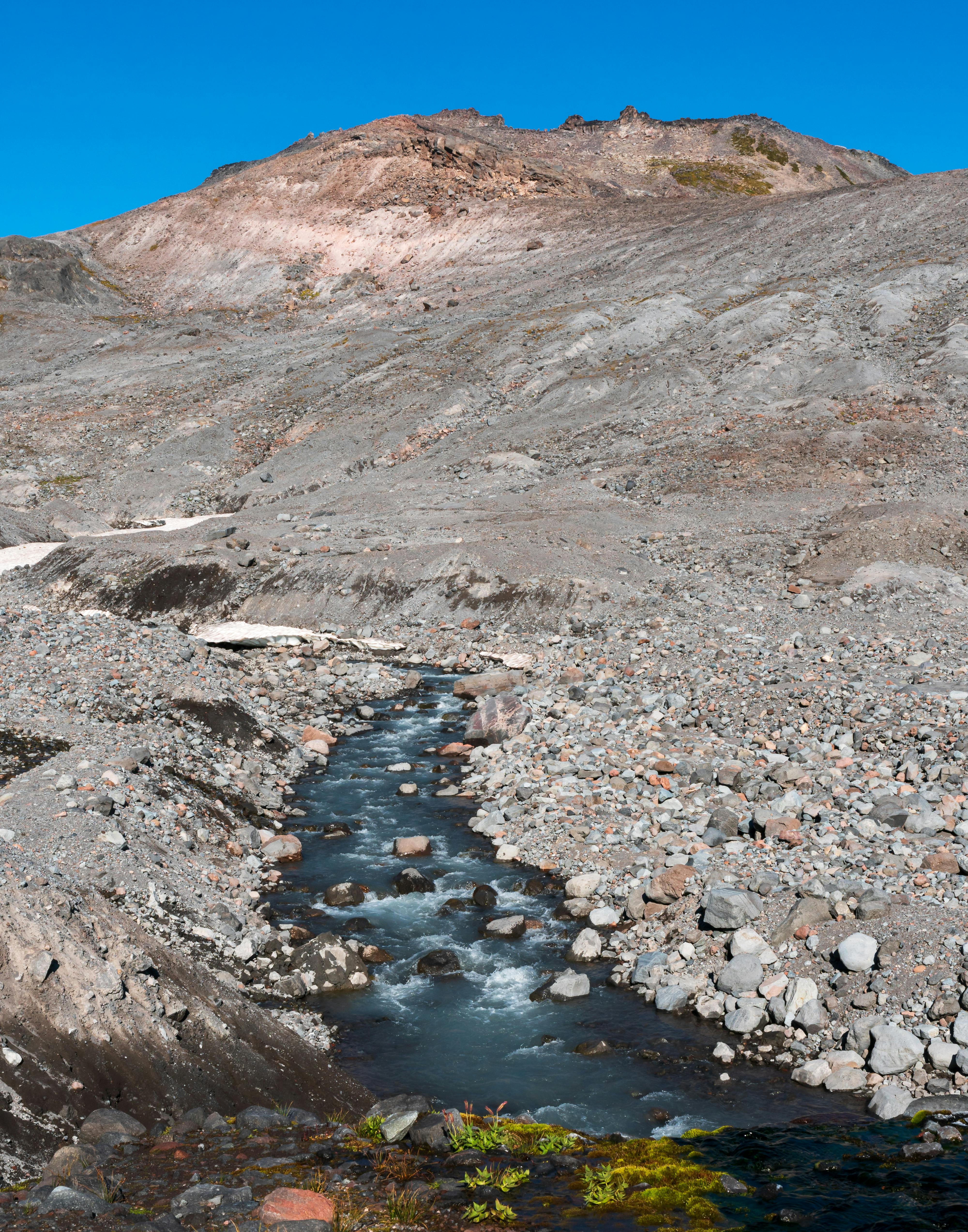 Stream in the Desert · Free Stock Photo