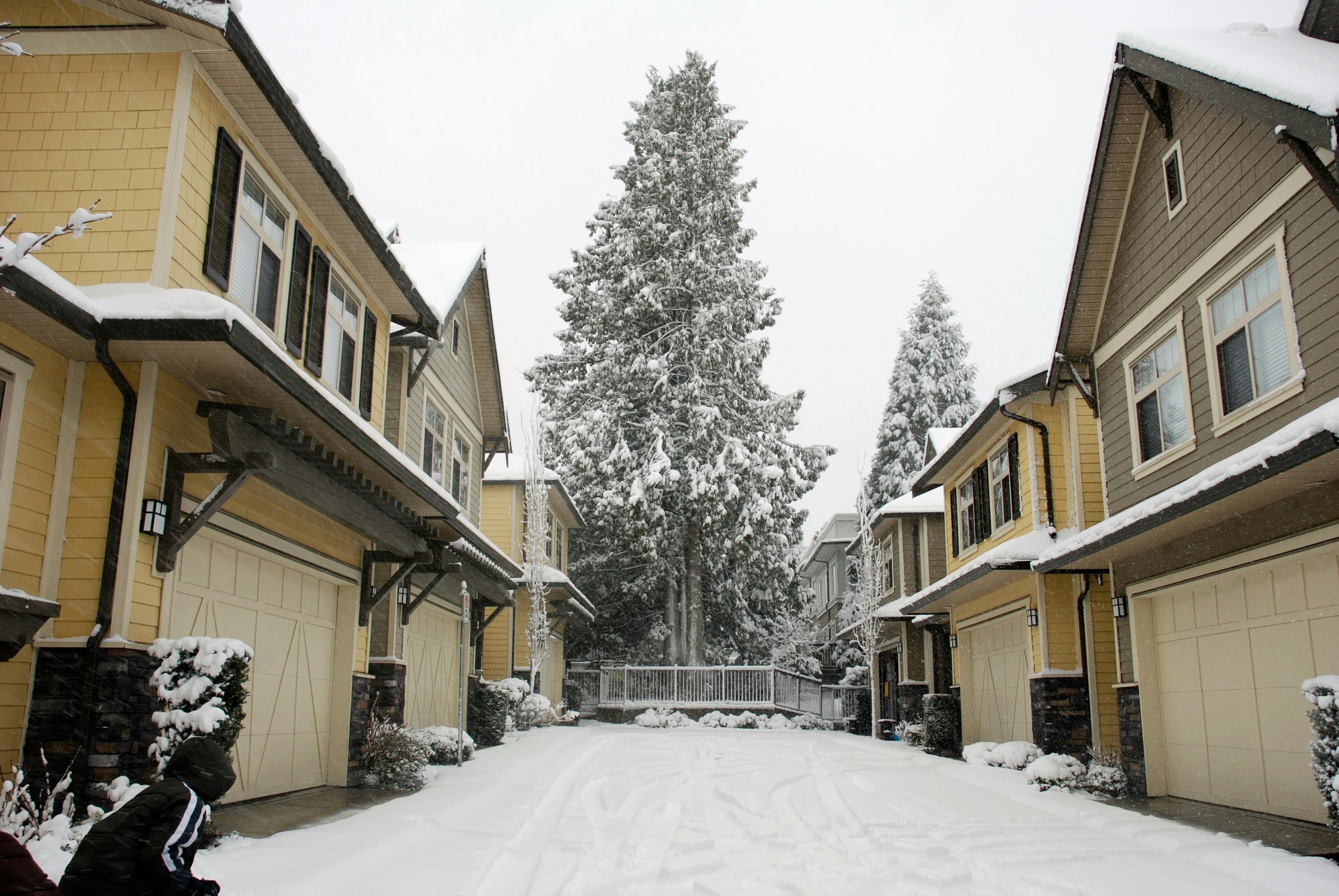 Building Made Of Rocks · Free Stock Photo