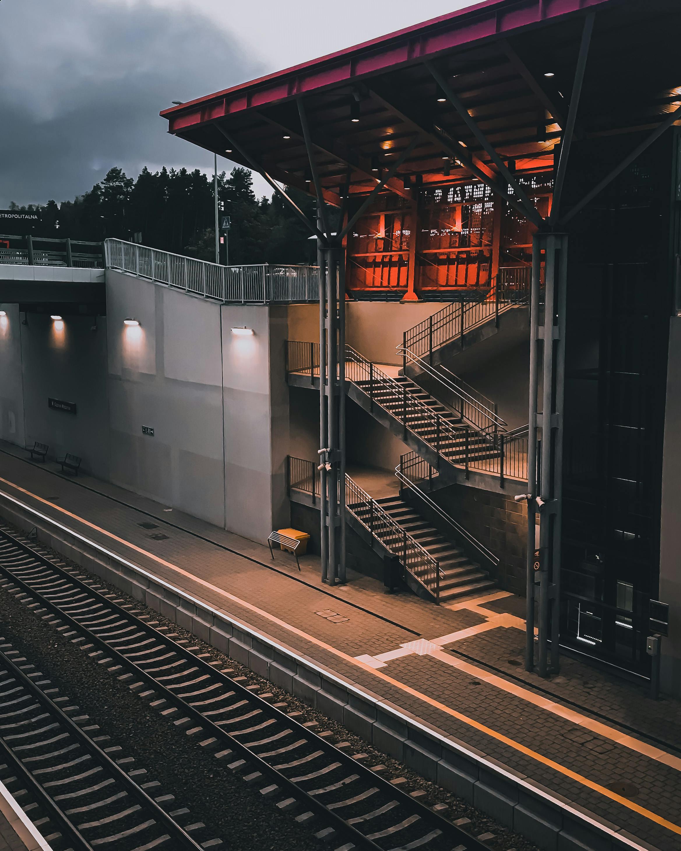 Empty Railway Station · Free Stock Photo