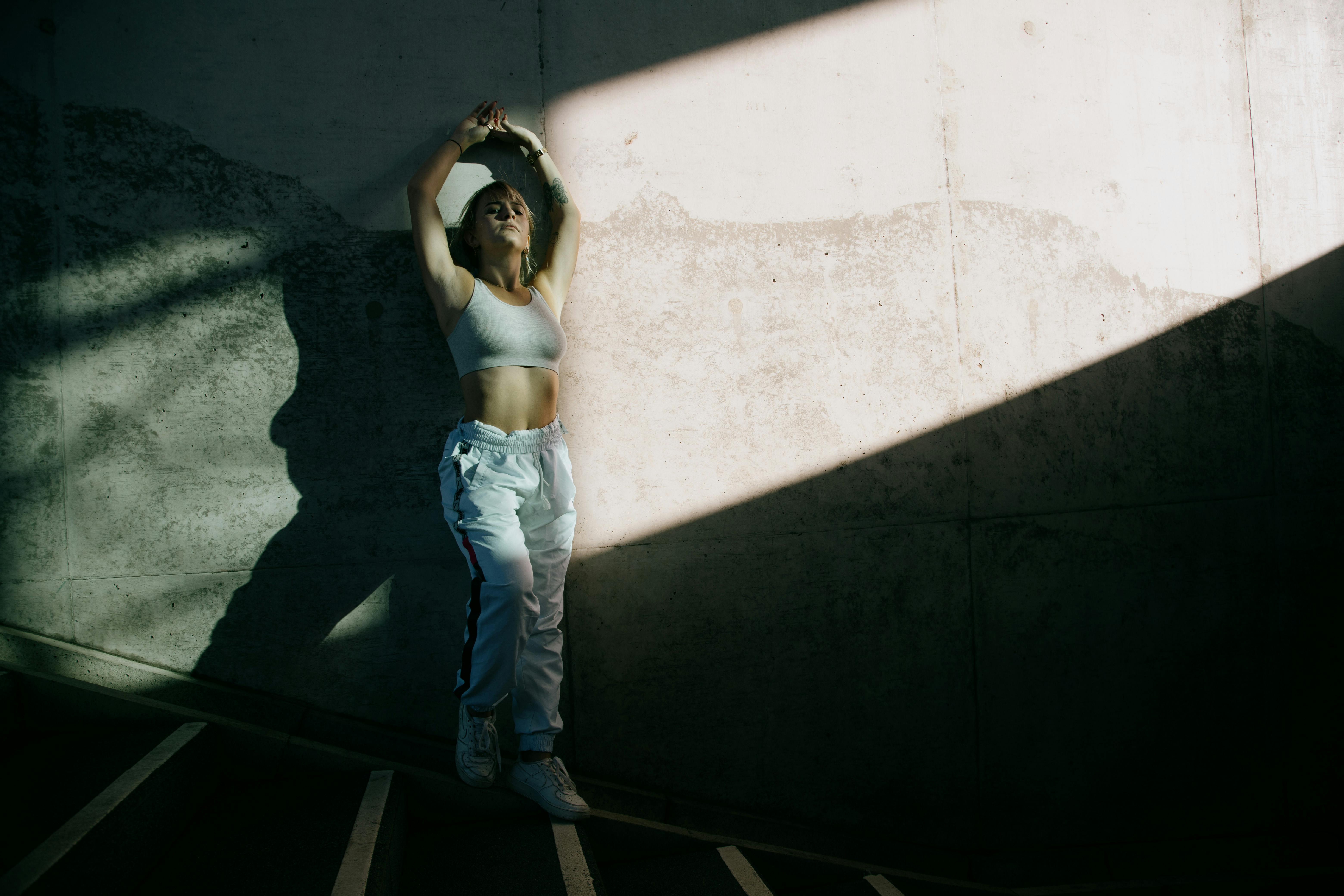 Full Lean Photos, Download The BEST Free Full Lean Stock Photos & HD Images