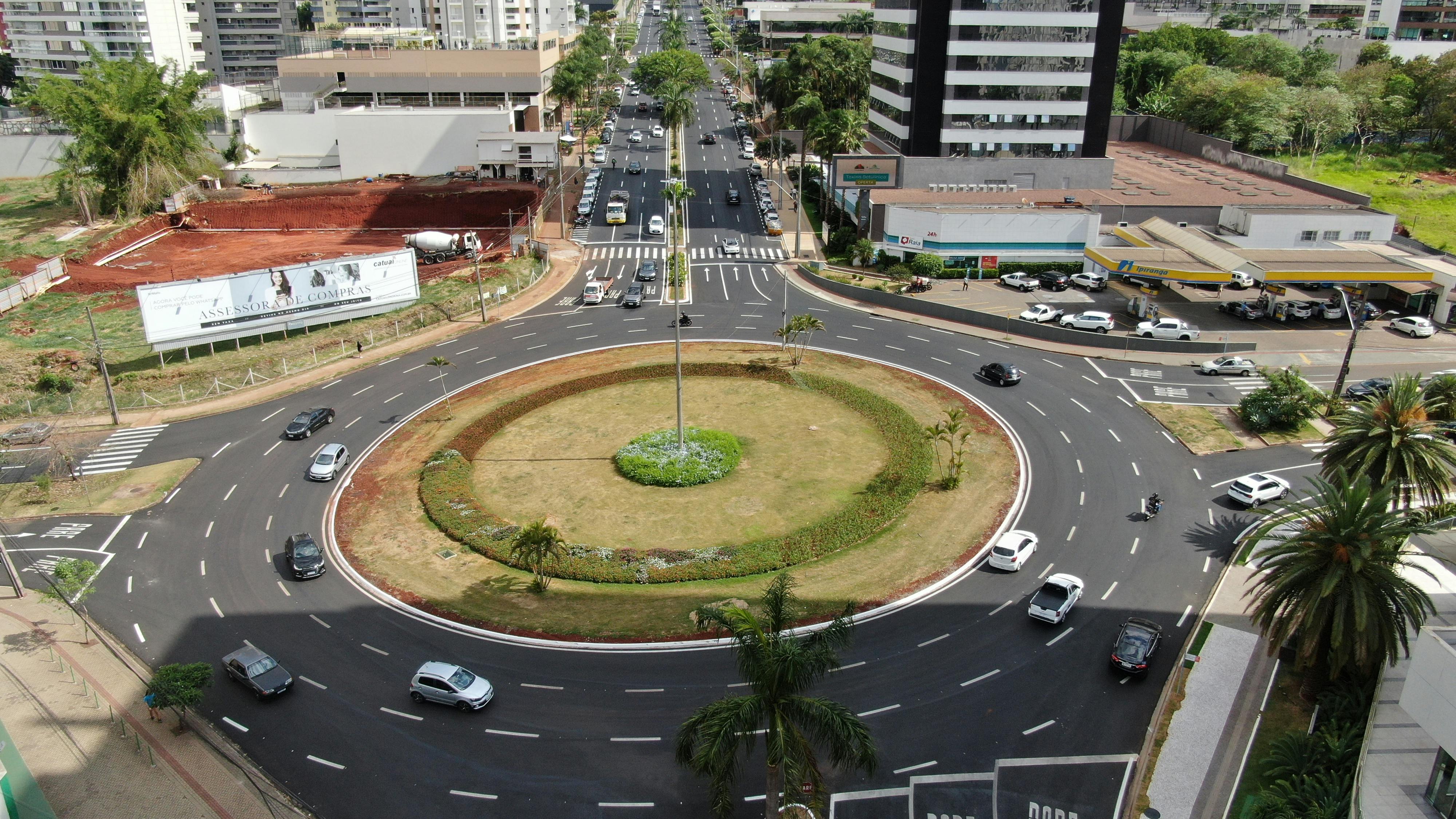 Aerial Footage of a Roundabout · Free Stock Photo