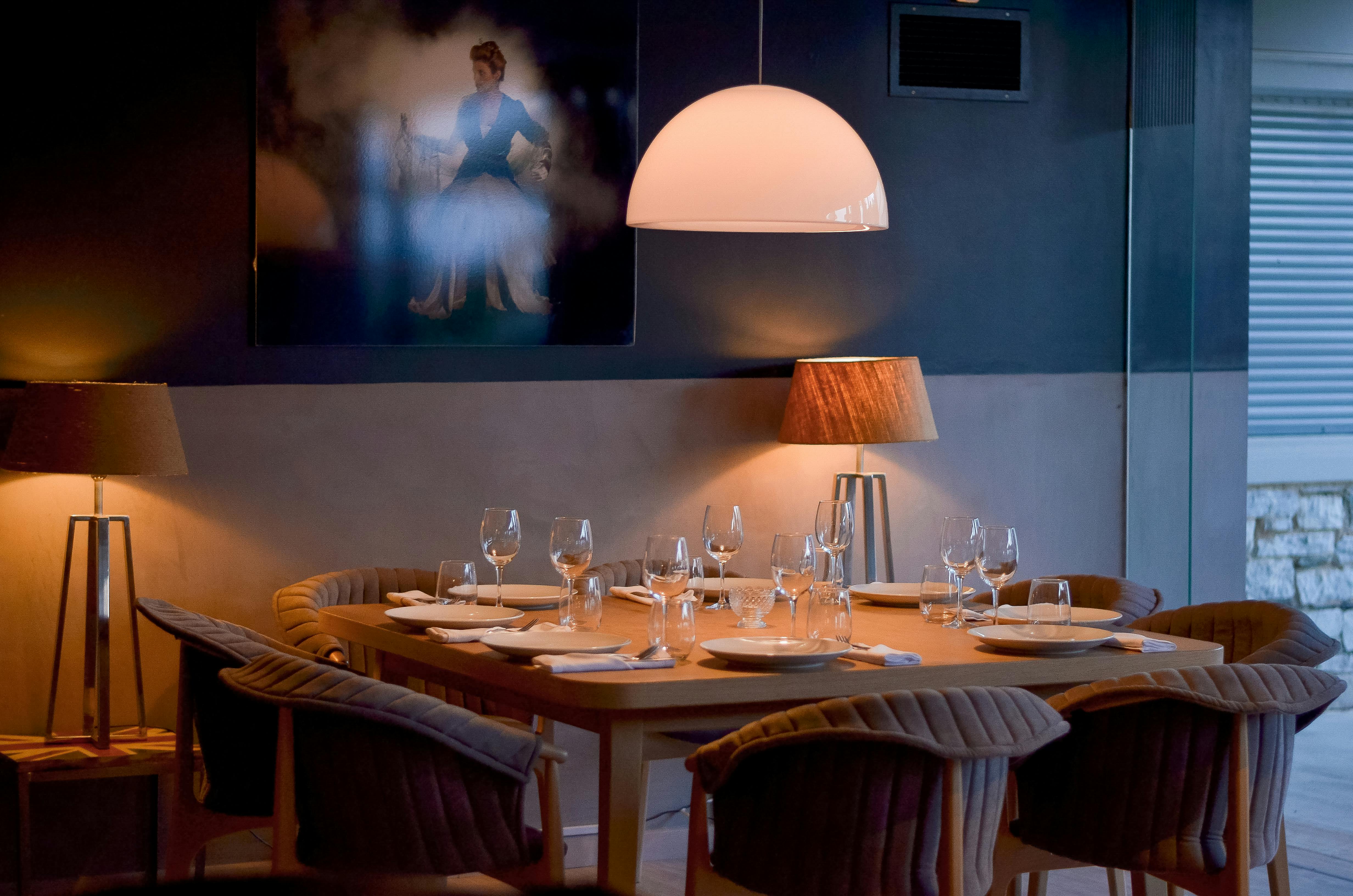 Cozy Table Setting · Free Stock Photo