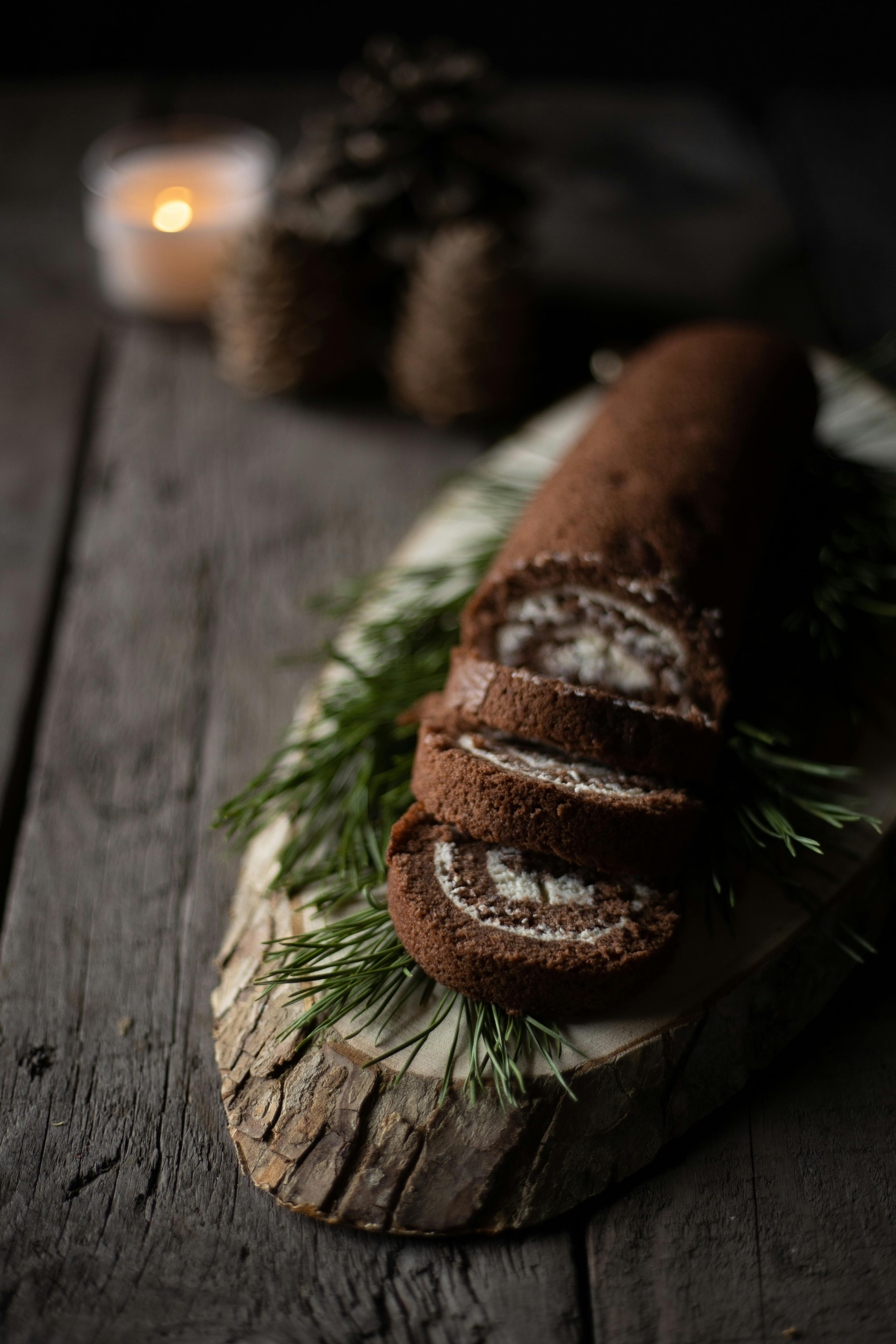 Yule Log Photos, Download The BEST Free Yule Log Stock Photos & HD Images
