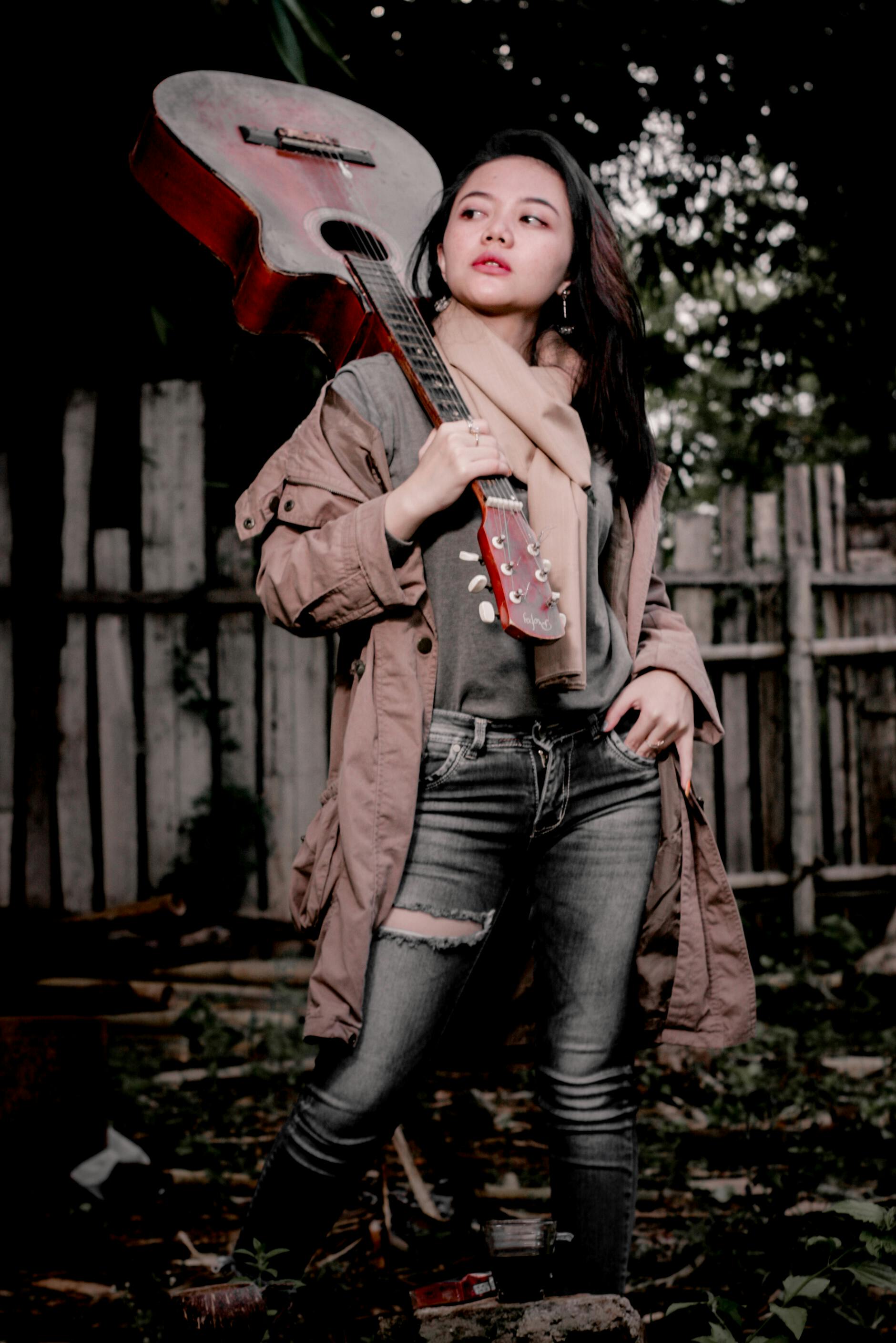 Pose With Guitar Photos, Download The BEST Free Pose With Guitar Stock ...