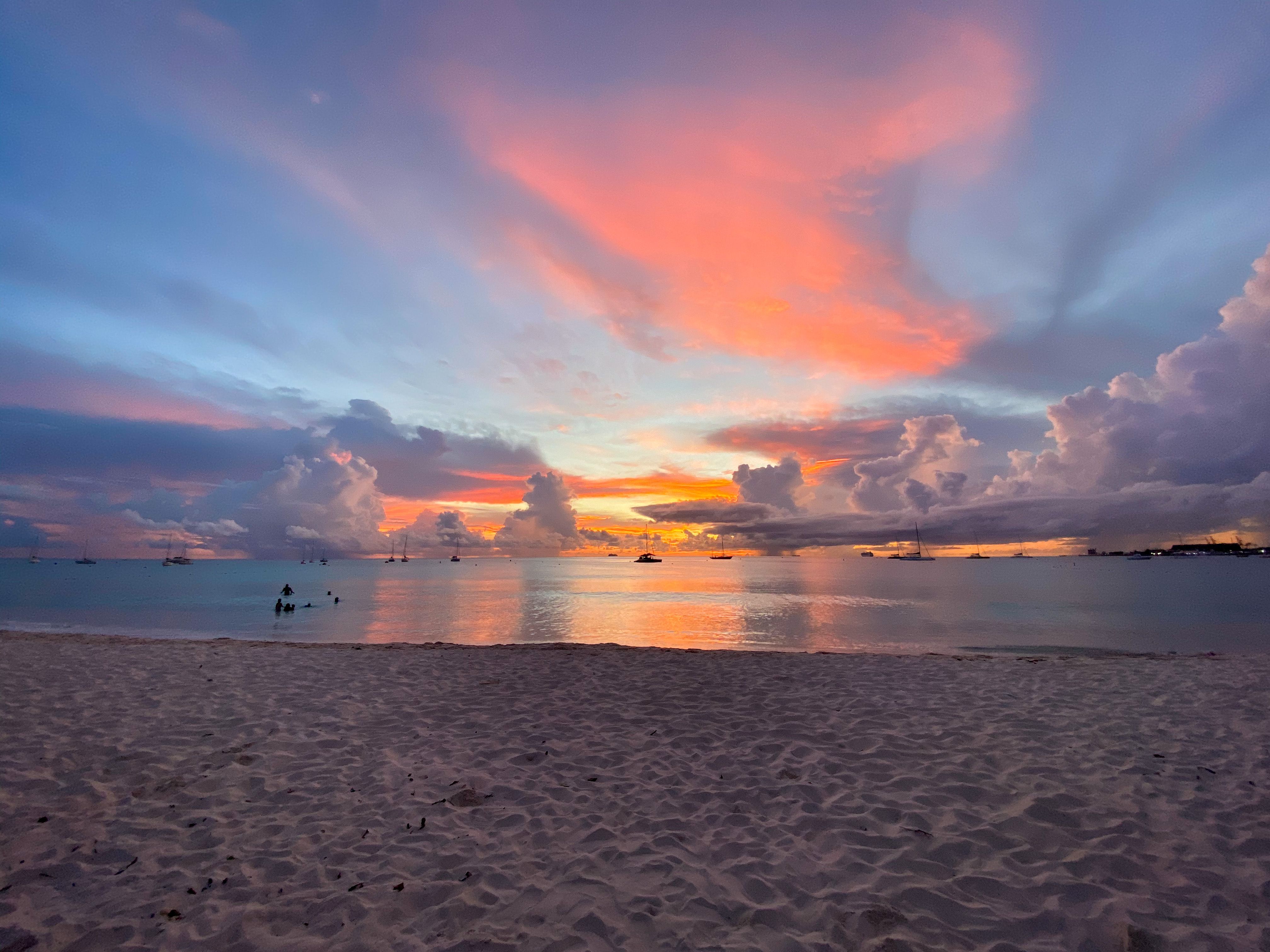 A Beautiful View on the Beach · Free Stock Photo