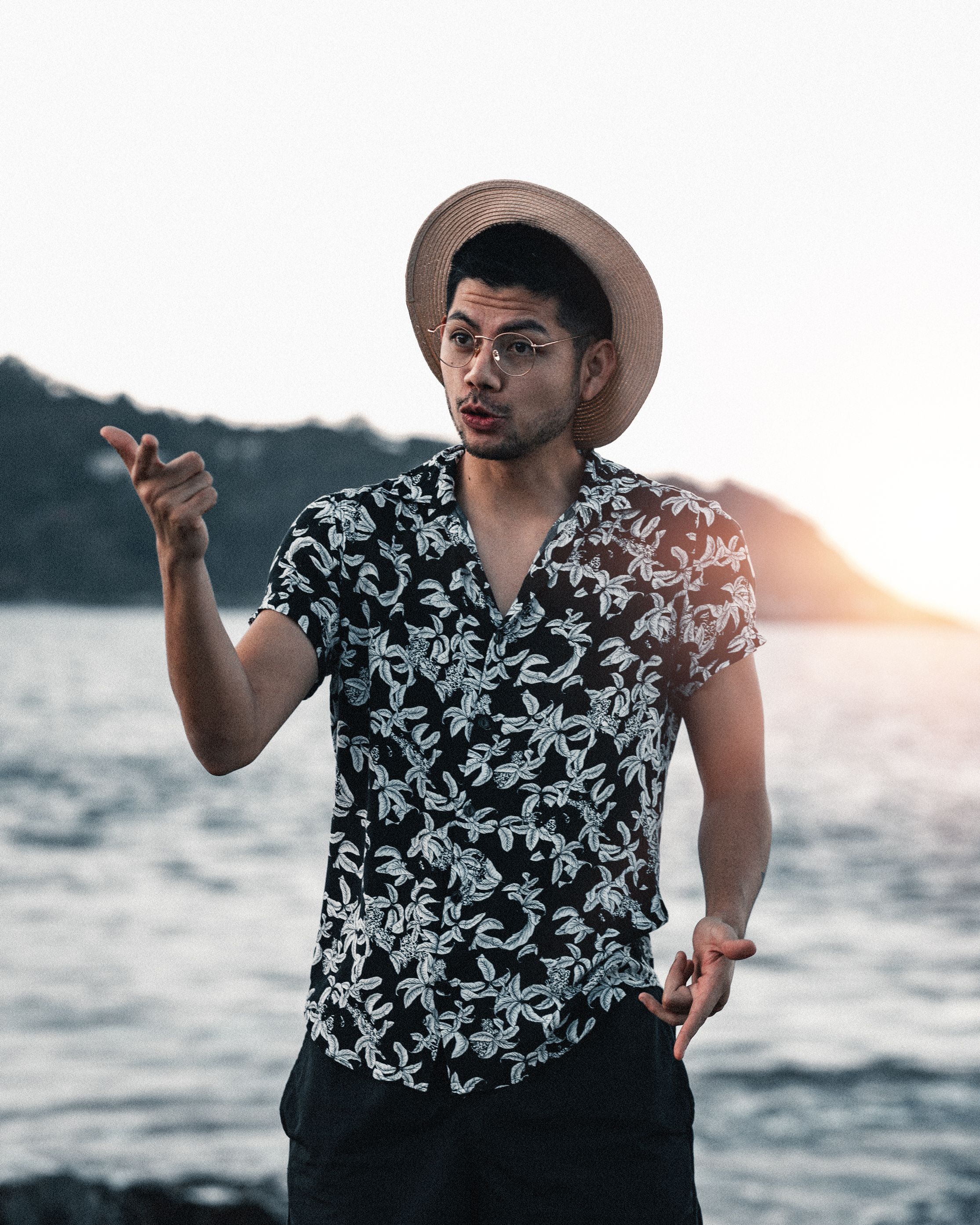 Hand Pose Photos, Download The BEST Free Hand Pose Stock Photos & HD Images