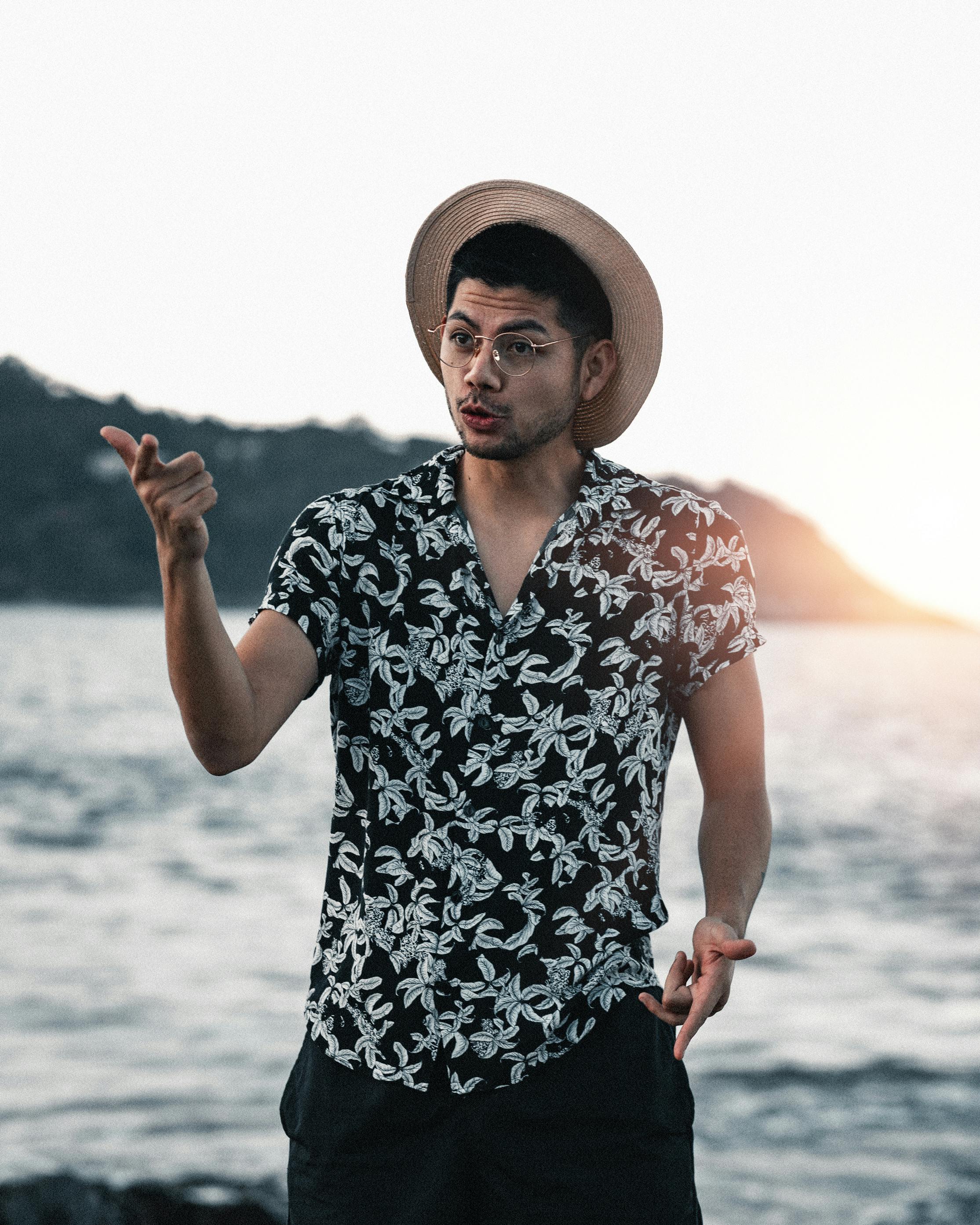 Hand Pose Photos, Download The BEST Free Hand Pose Stock Photos & HD Images