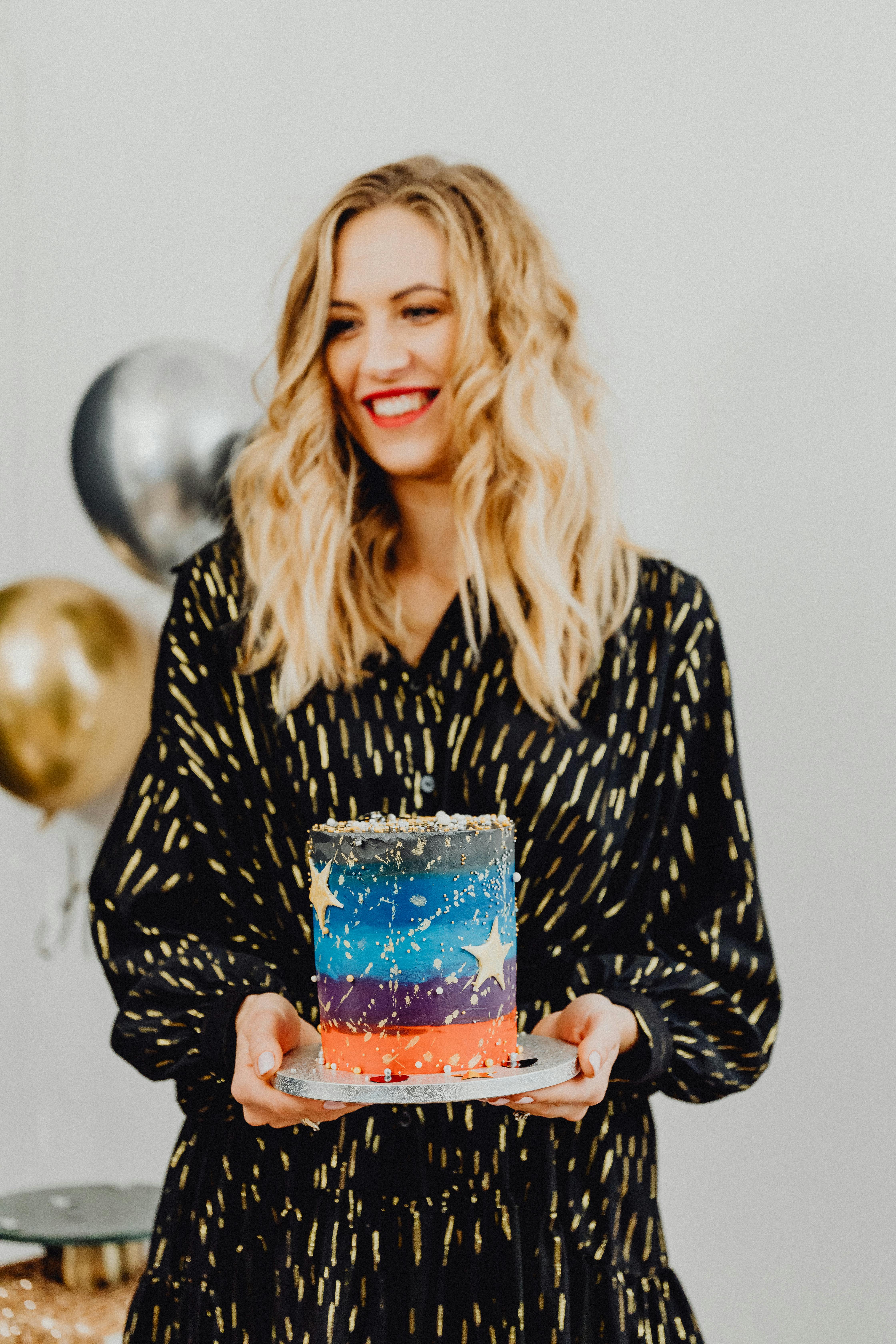 Starry Cake Photos, Download The BEST Free Starry Cake Stock Photos ...